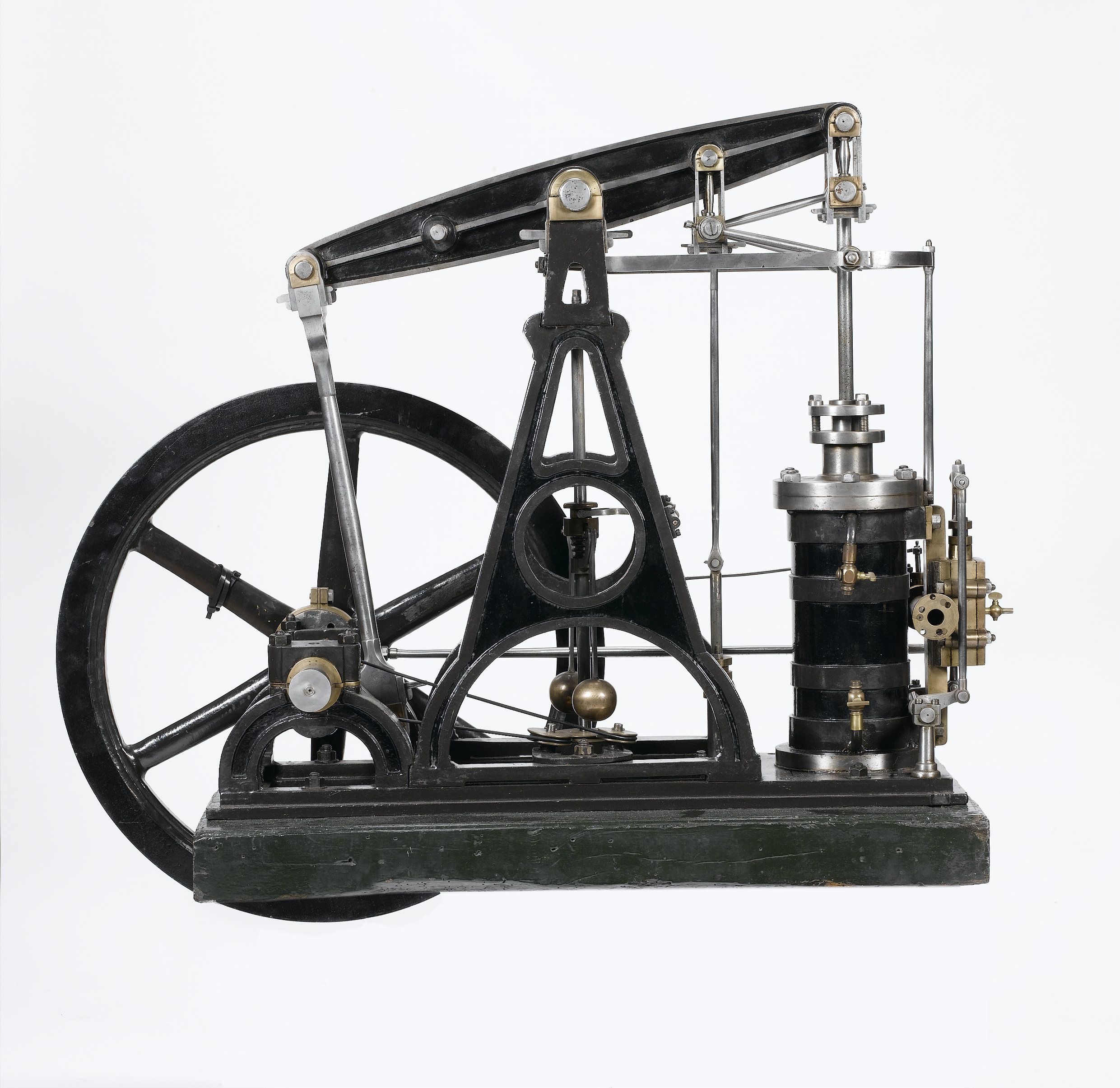 Bonhams : A SMALL, FULL-SIZED 'A'-FRAME BEAM ENGINE, CIRCA 1820,