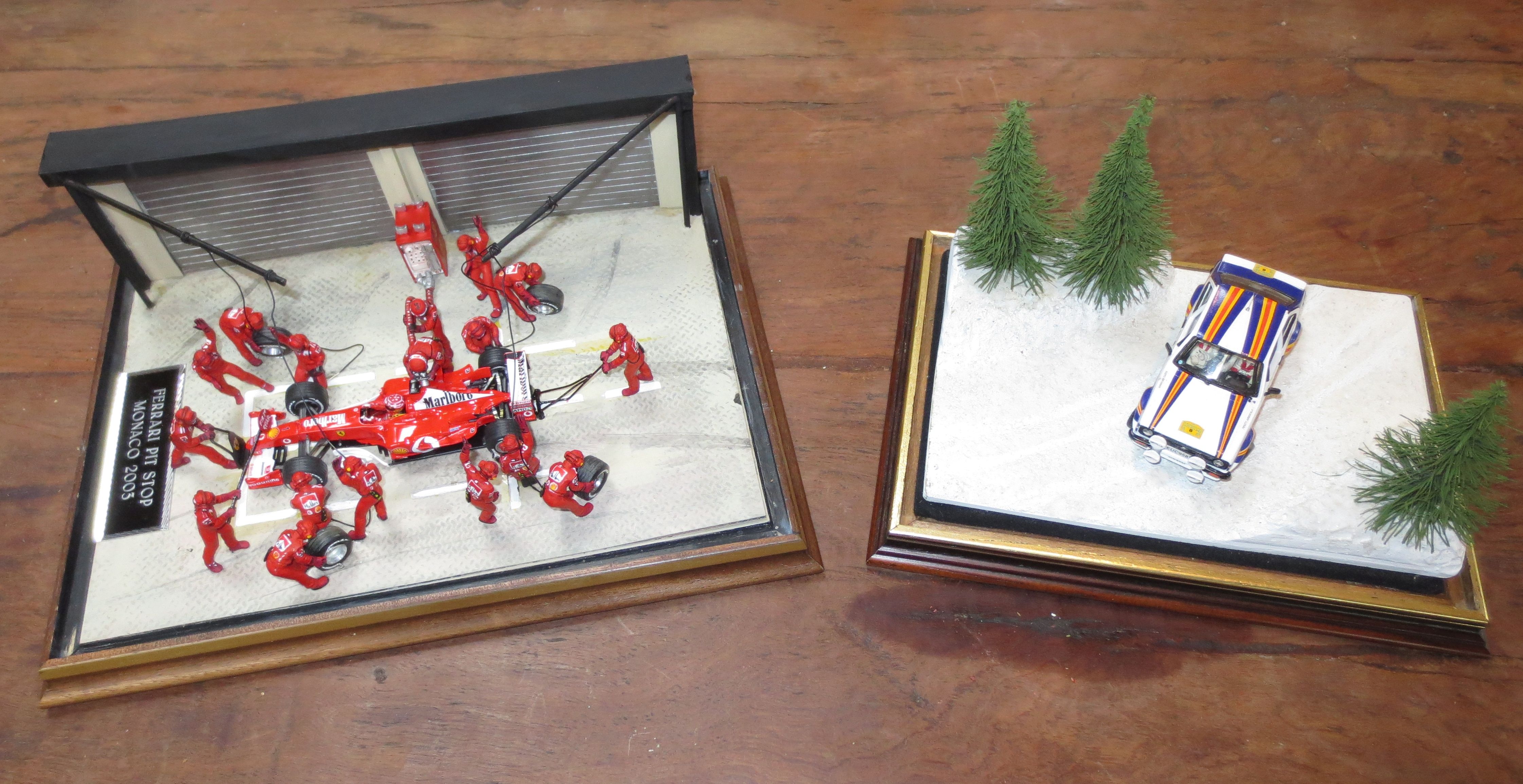 Bonhams Cars : Two 1:43 Scale Model Dioramas, ((2))