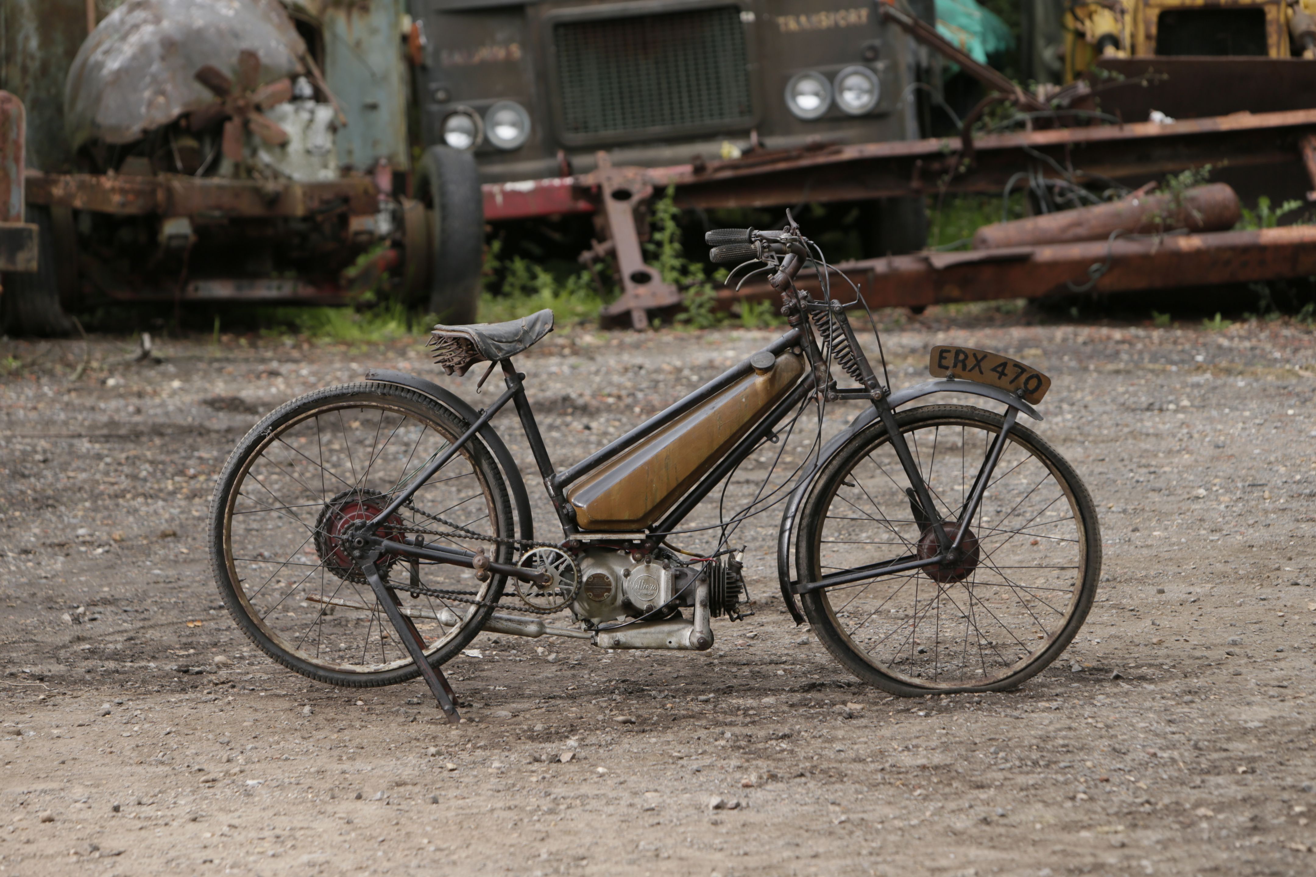 Bonhams Cars : 1948 James 98cc Superlux Autocycle Frame no. J14797 ...
