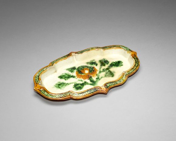 Bonhams : A sancai lobed oval dish Liao Dynasty (2)
