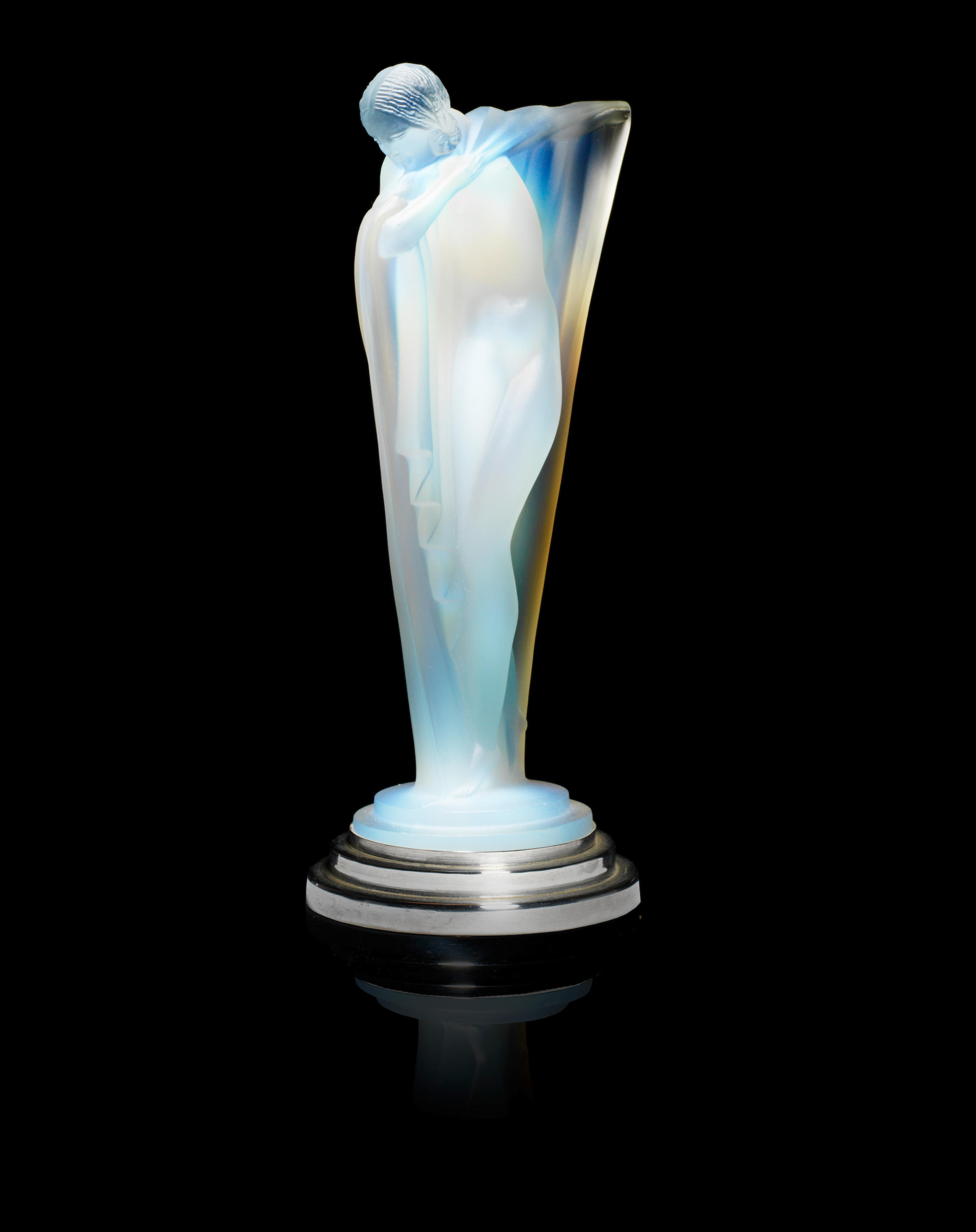 Bonhams Lucile Sevin For Etling Isadora An Art Deco Opalescent