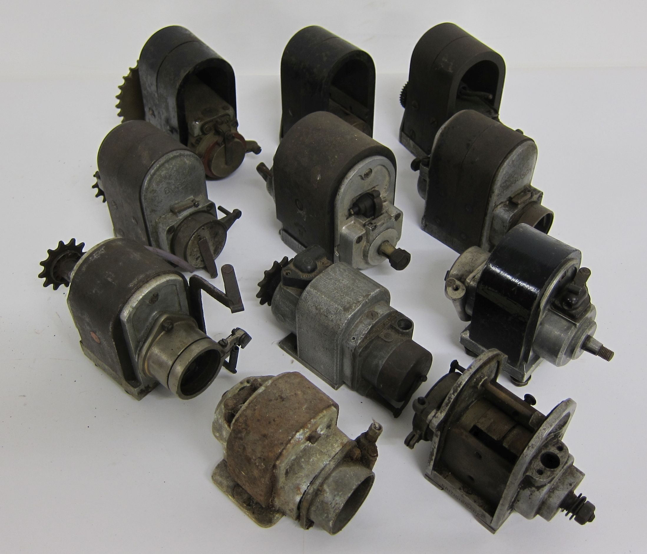 Bonhams Cars : A selection of single cylinder magnetos, ((Qty))