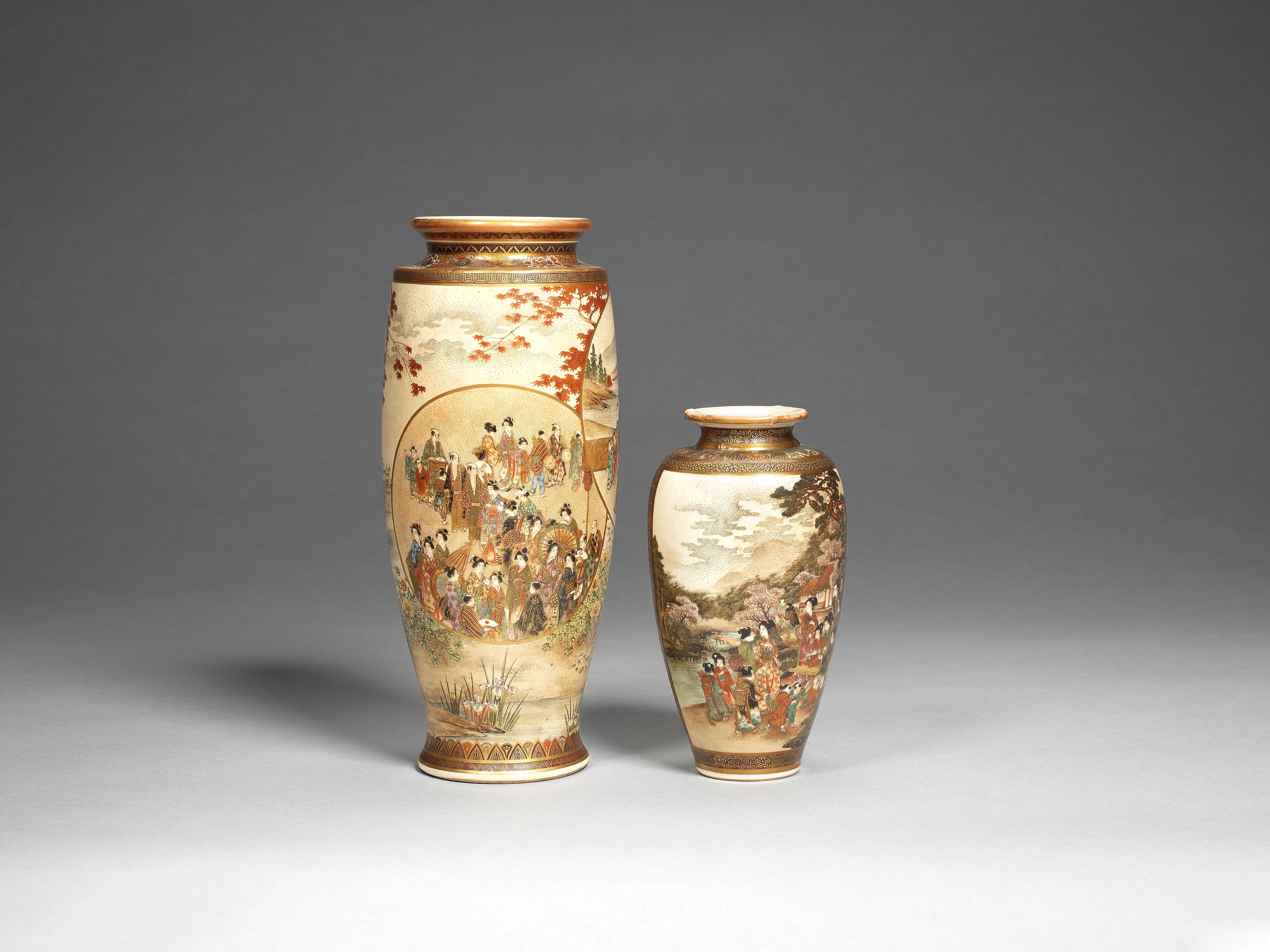 Bonhams : Two Satsuma oviform vases Meiji/Taisho period (2)