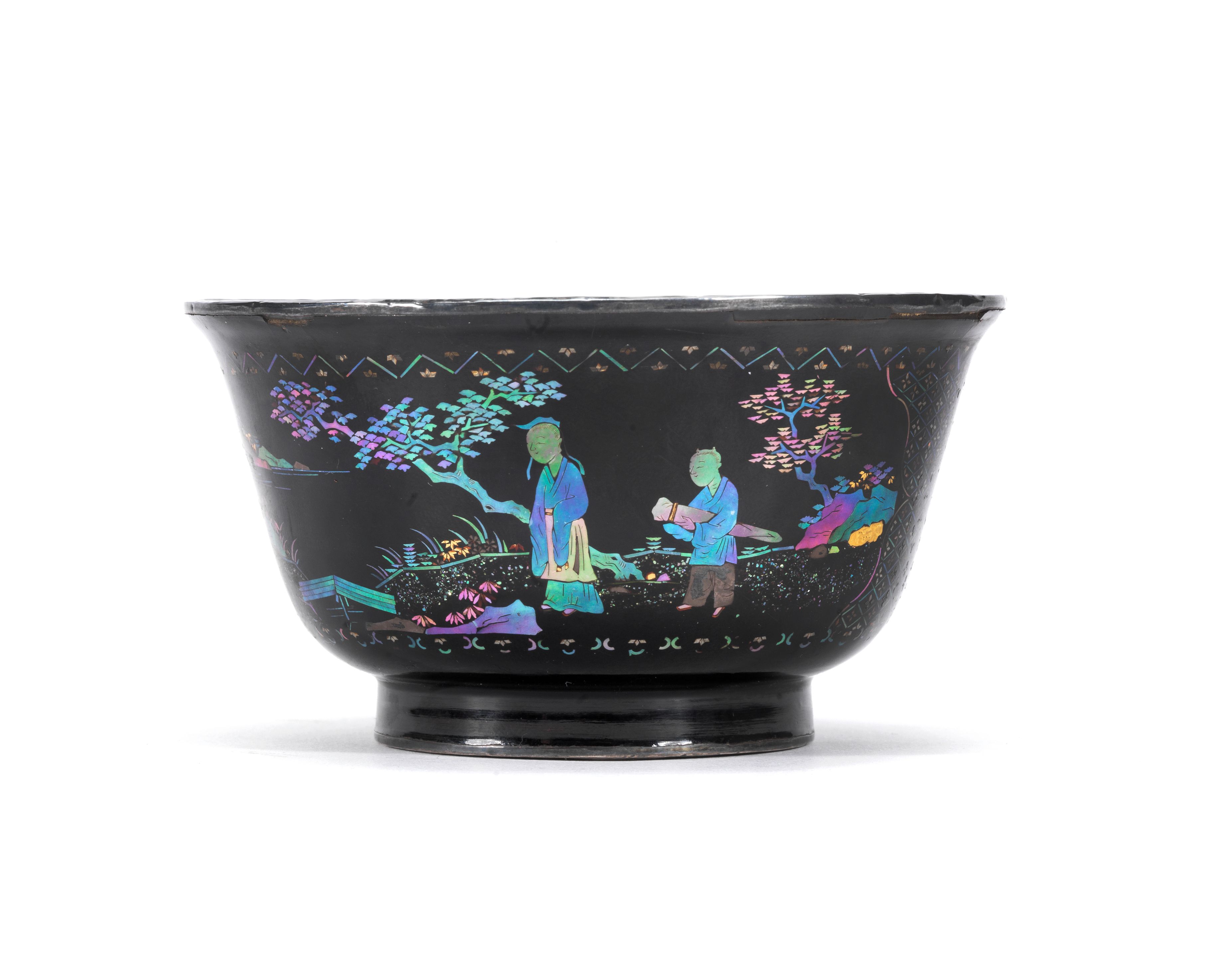 Bonhams : A mother-of-pearl-inlaid lacquer cup Qianli mark, Qing Dynasty