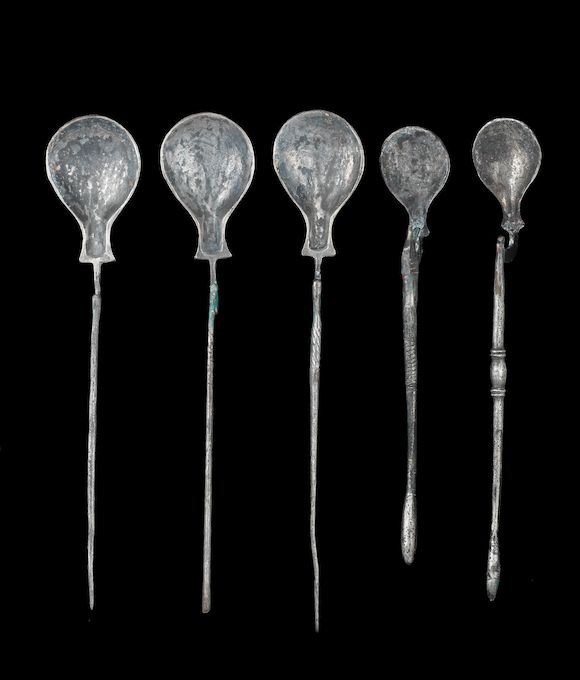 Bonhams : Five Roman silver spoons 5