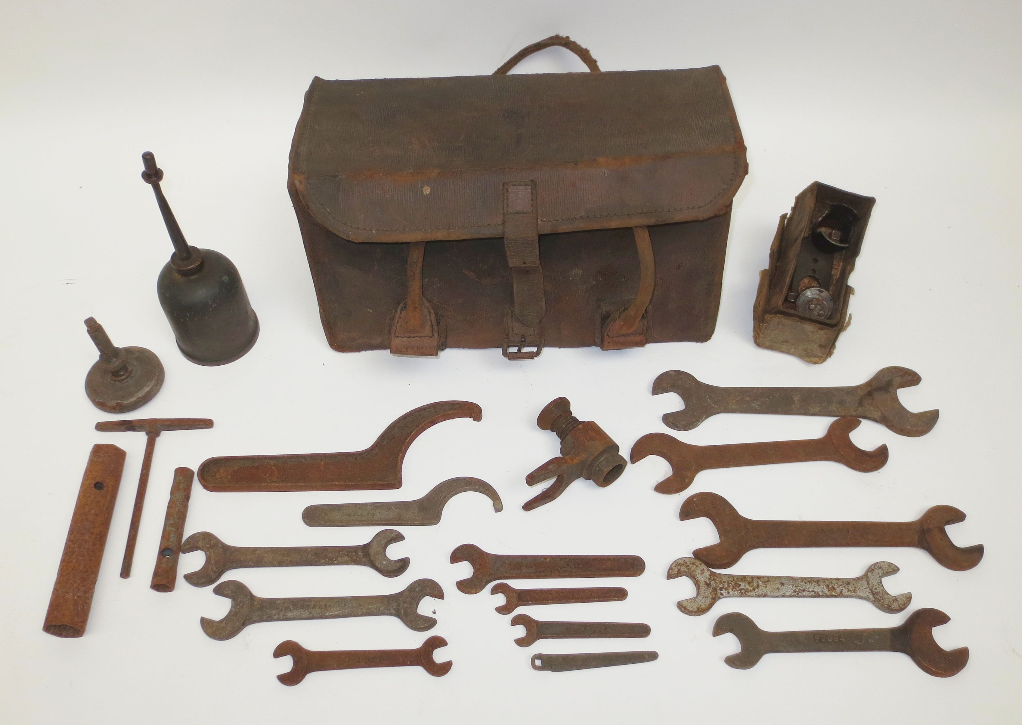 Bonhams Cars : Assorted tools for Edwardian Rolls-Royce, ((Qty))