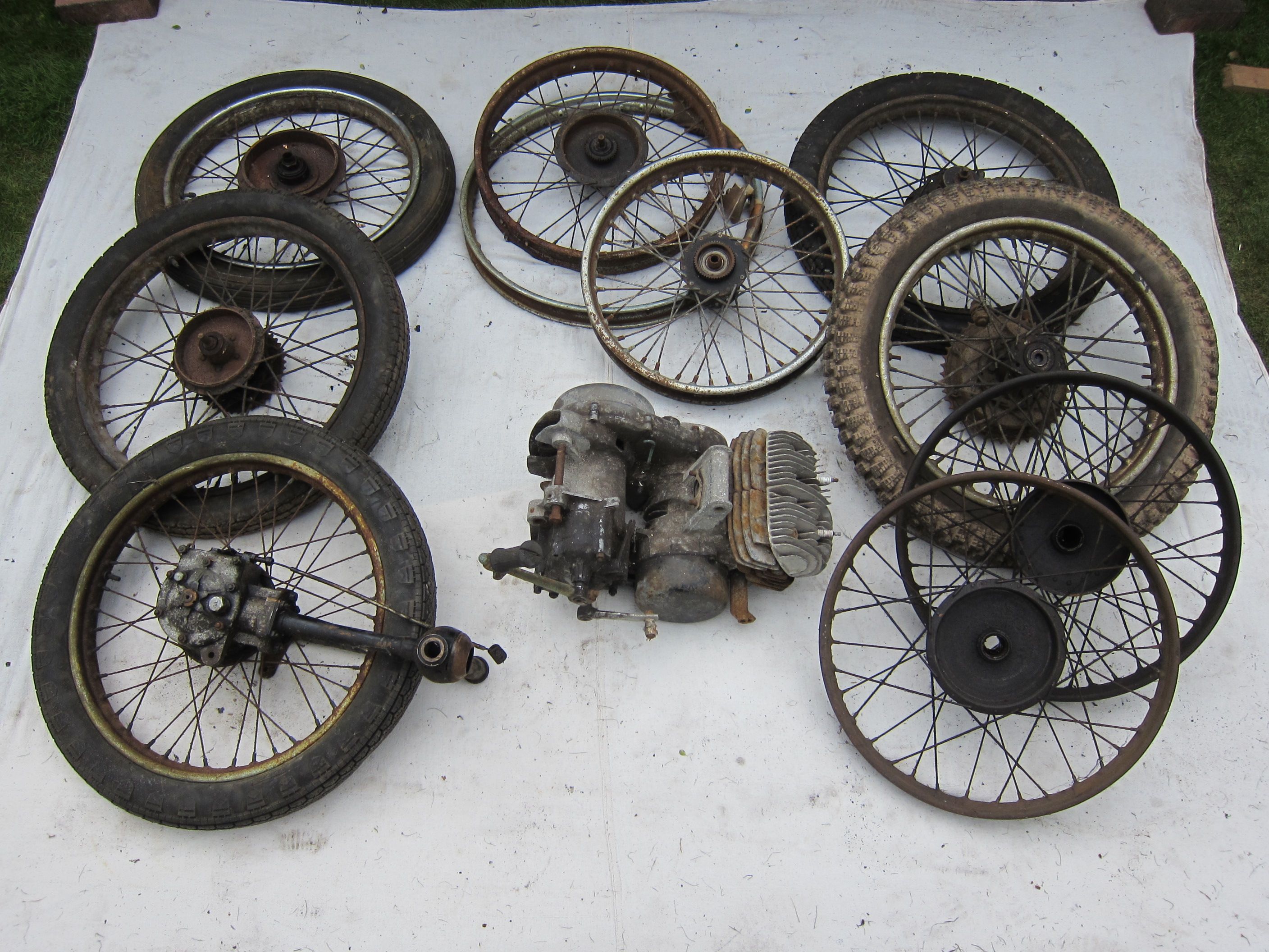 Bonhams Cars : An Ariel Leader engine & gearbox unit,