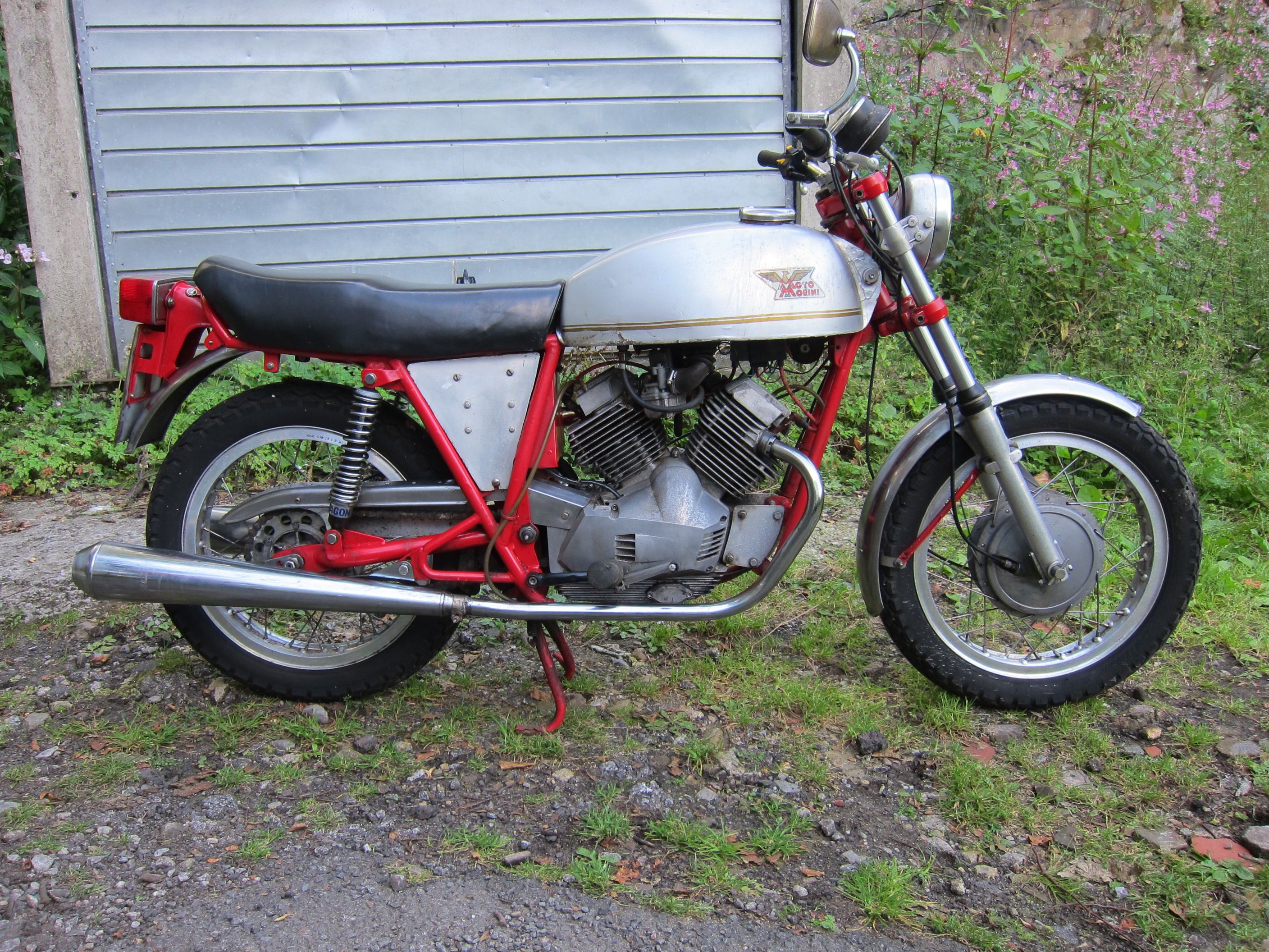 Bonhams Cars : 1976 Moto Morini 344cc 3½ Strada Frame no. 07252 Engine ...