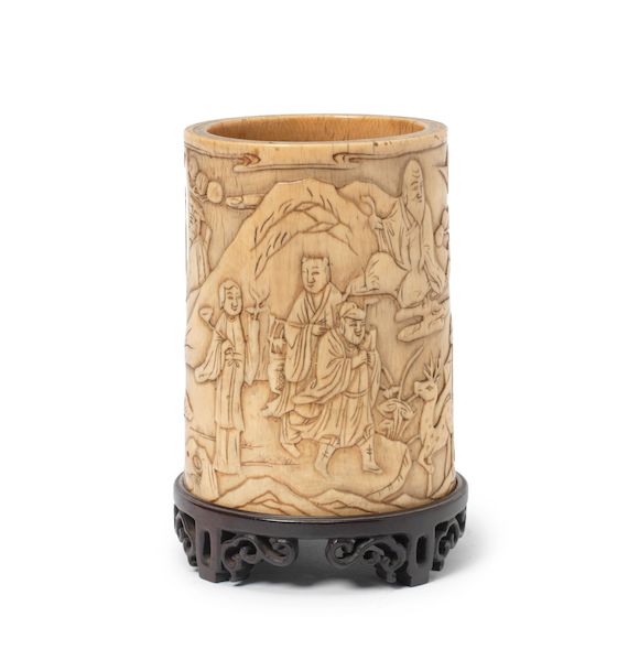Bonhams : An ivory brushpot, bitong 17th/18th century (2)