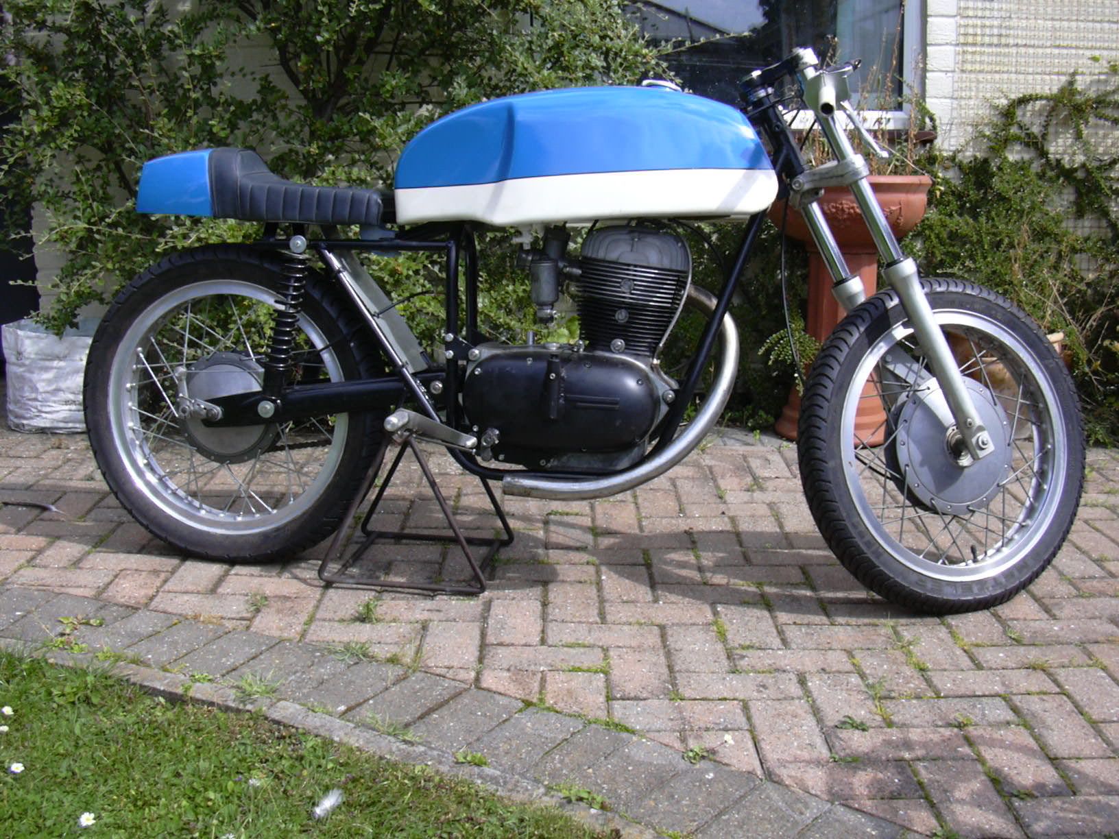 Bonhams Cars : 1961 Bianchi 203cc Racing Motorcycle Frame no. to be ...