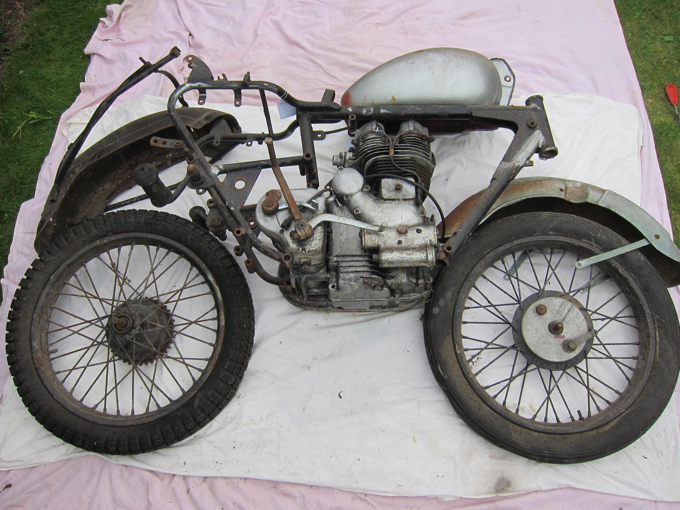 Bonhams Cars : 1977 Royal Enfield 346cc Bullet Project Frame no. B/164860/7AX Engine no. 164860
