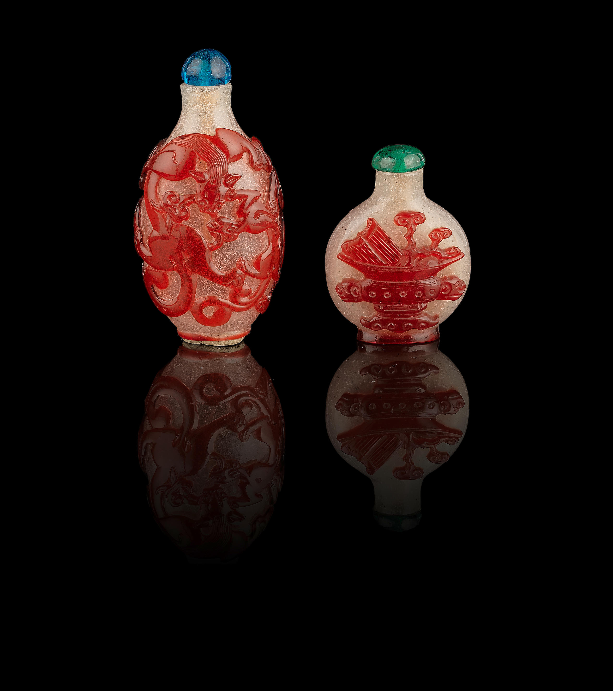 Bonhams Two Red Overlay Glass Snuff Bottles 18th19th Century 2