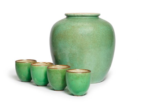 Bonhams : An apple green-glazed oviform jar 19th century (5)