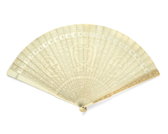 Bonhams : An ivory brisé fan Circa 1790 (2)