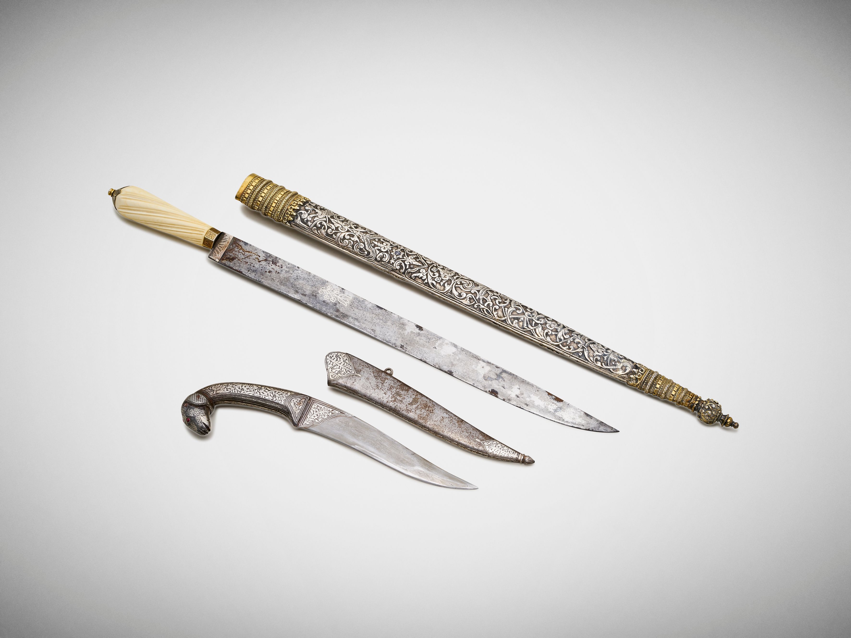 Bonhams : An Ottoman sword and an Indian dagger The sword of early 19th ...