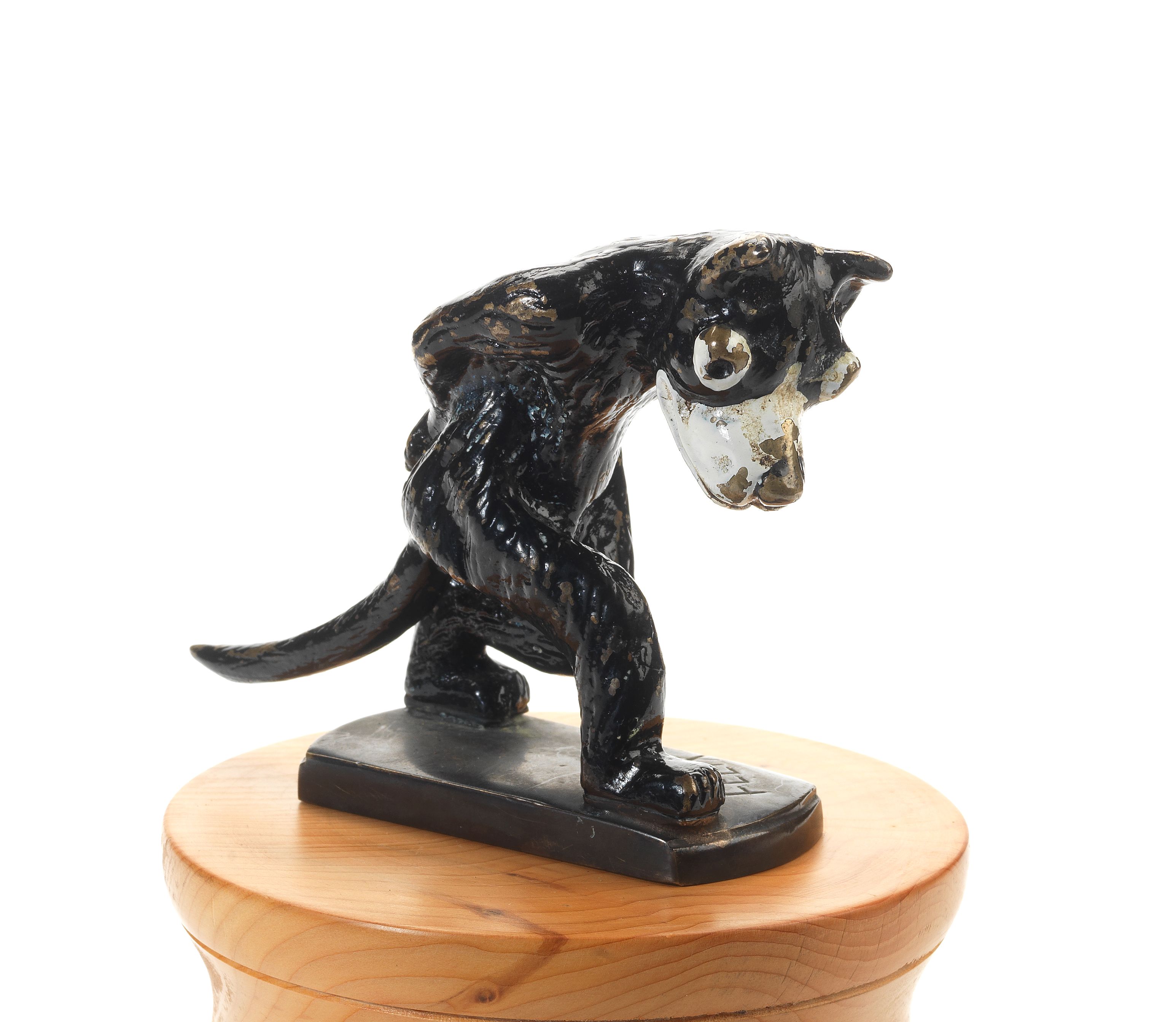 Bonhams Cars : Rare mascotte « Félix le Chat » par A. E. Lejeune ...