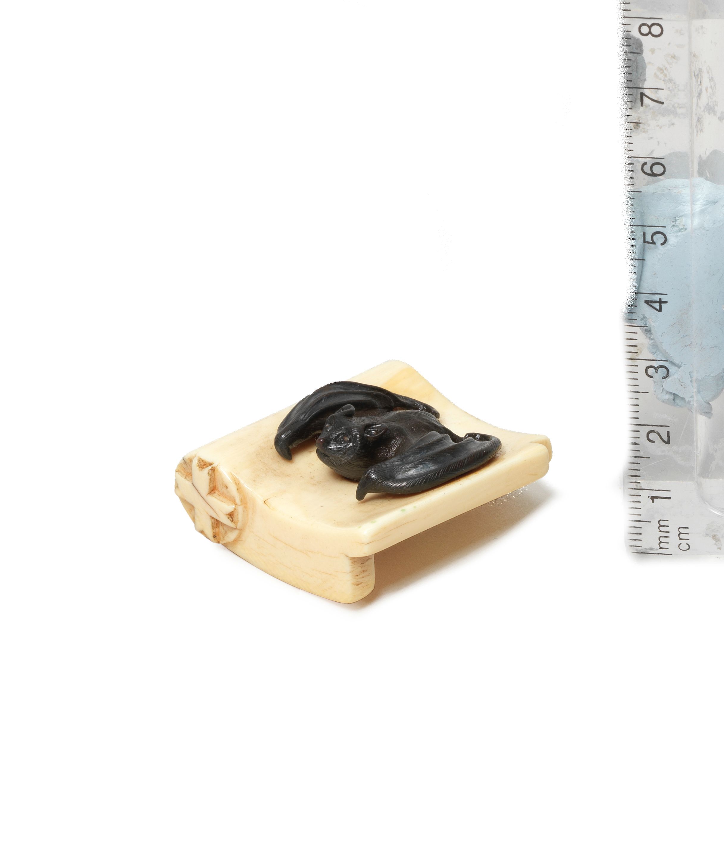 Bonhams : An ivory netsuke of a bat By Ohara Mitsuhiro (1810-1875 ...