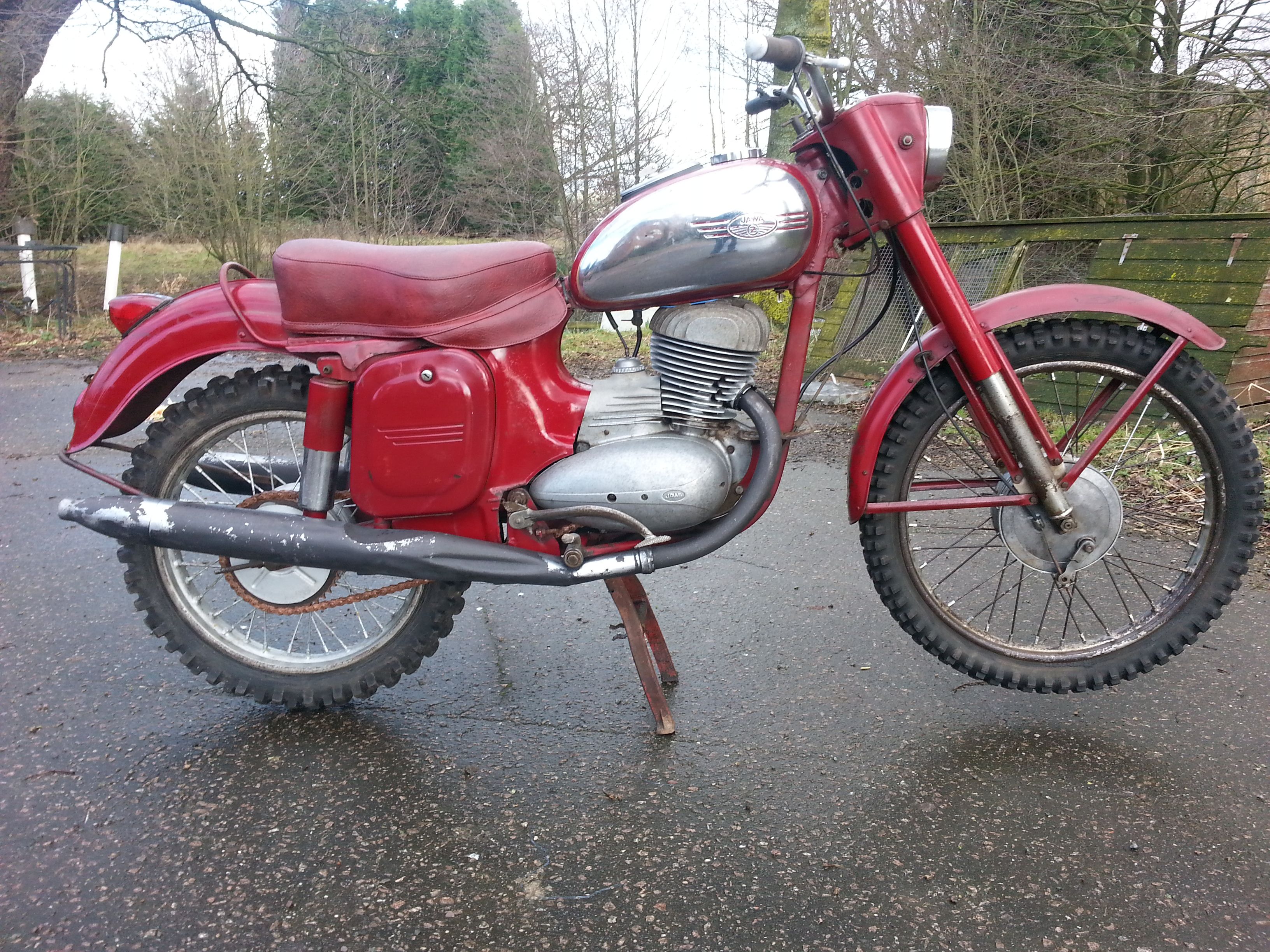 Bonhams Cars : 1962 Jawa 250cc Type 553 ISDT Replica Frame no. P250-383 ...