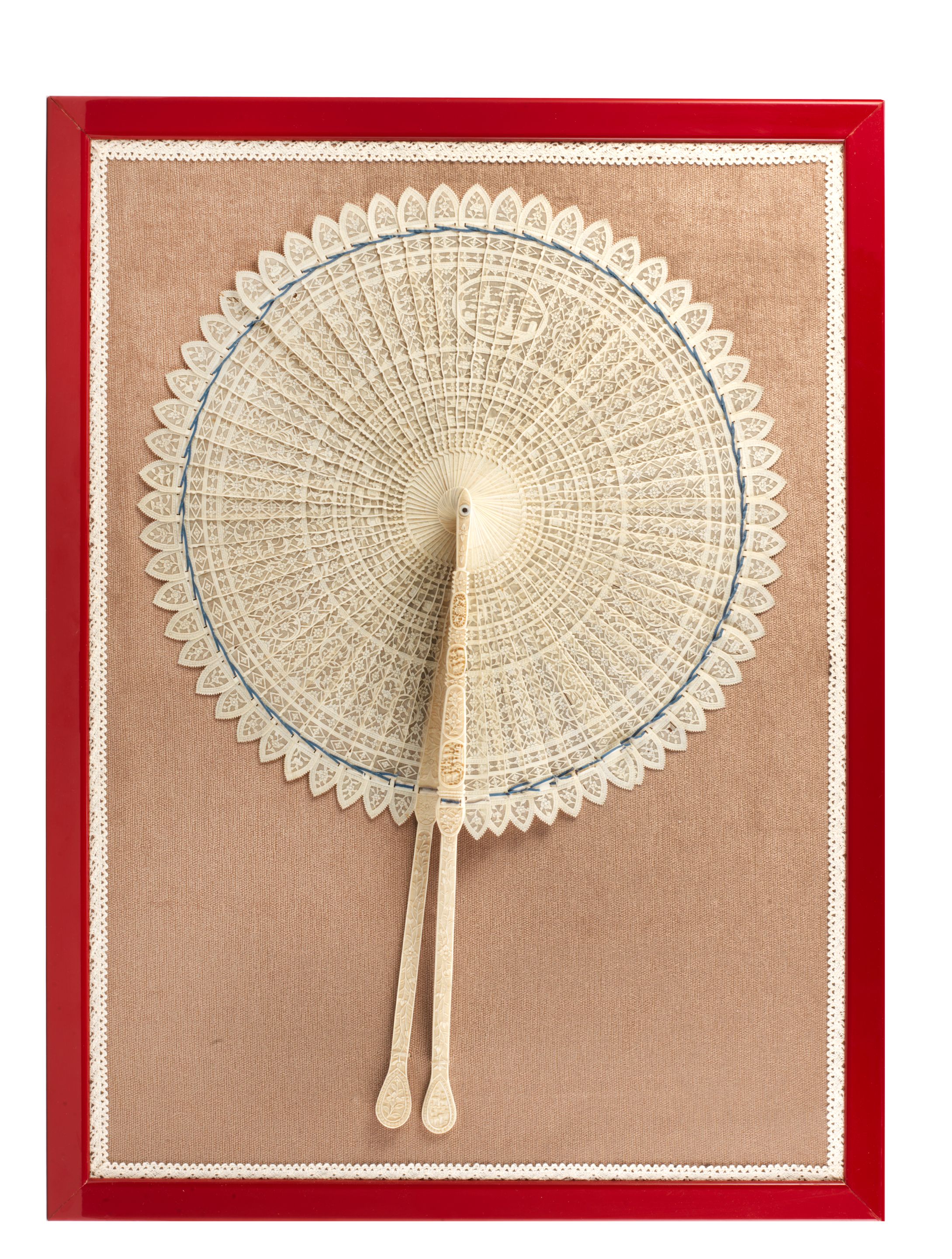 Bonhams : A large and rare ivory cockade fan Late 18th/early 19th century