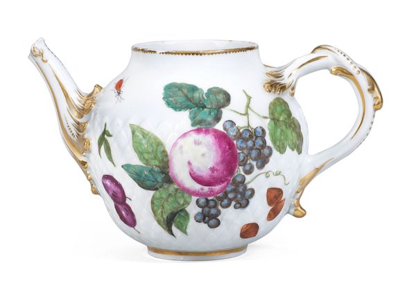 Bonhams : A Chelsea teapot, circa 1765