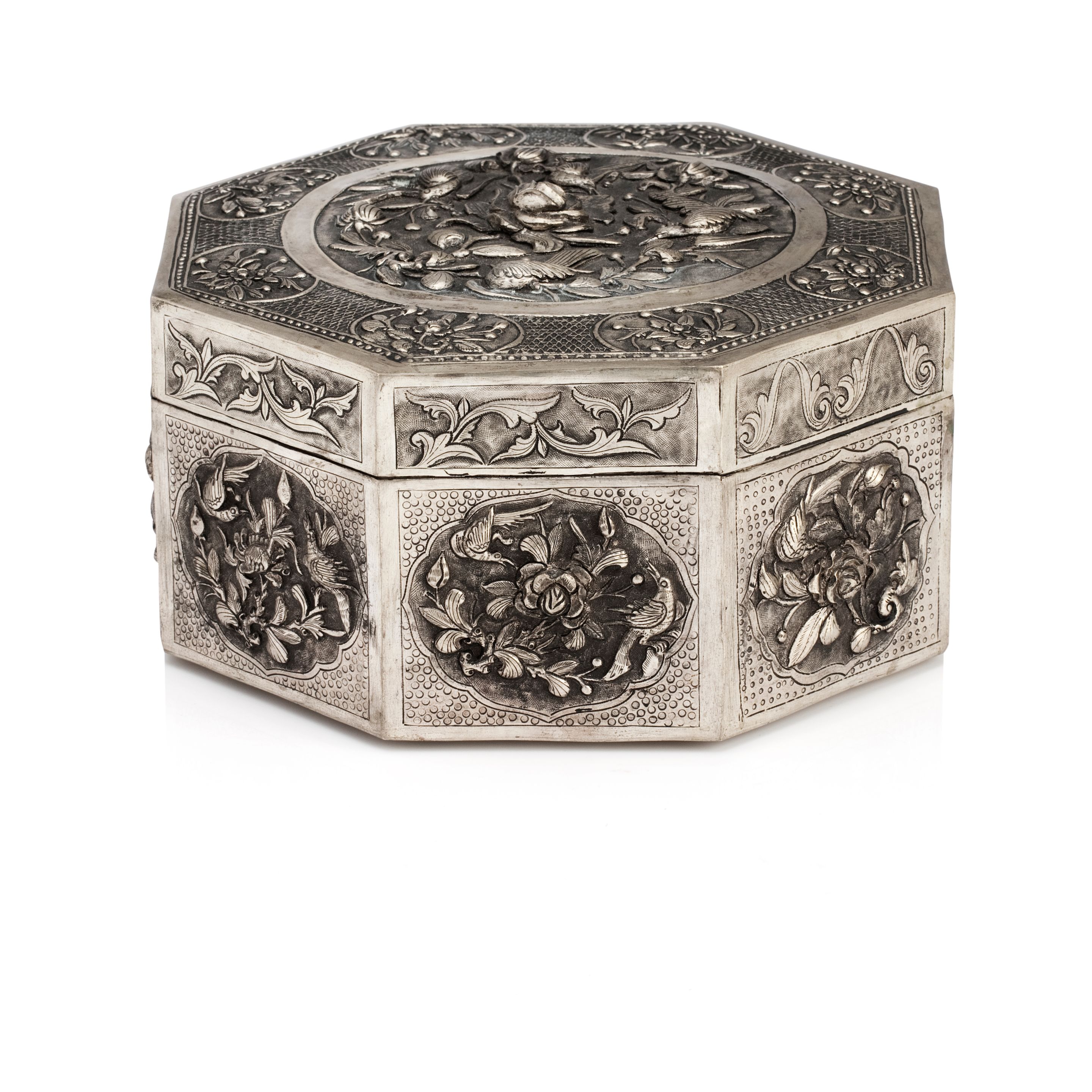 Bonhams : A silver relief decorated box with hinged cover 19th century
