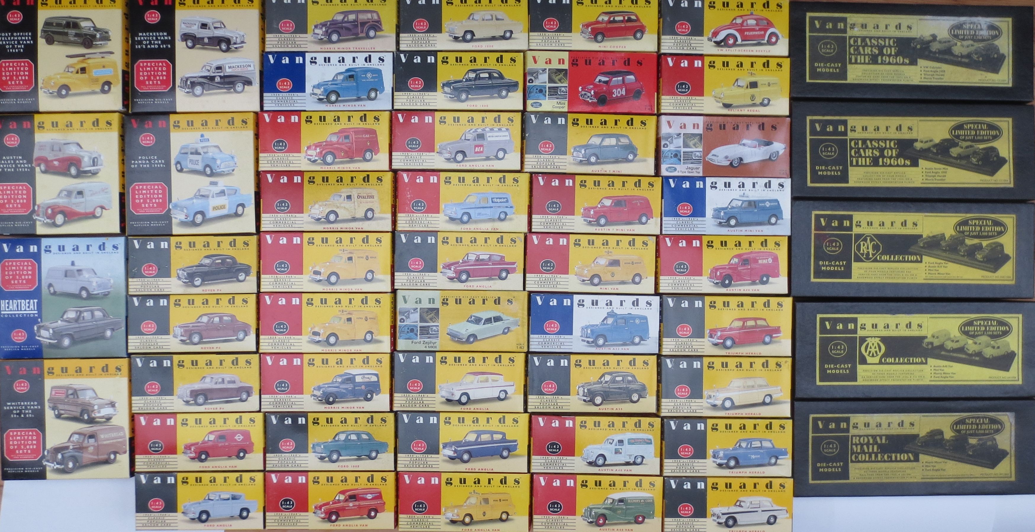 Bonhams Cars : A large collection of boxed die-cast model cars, ((Qty))