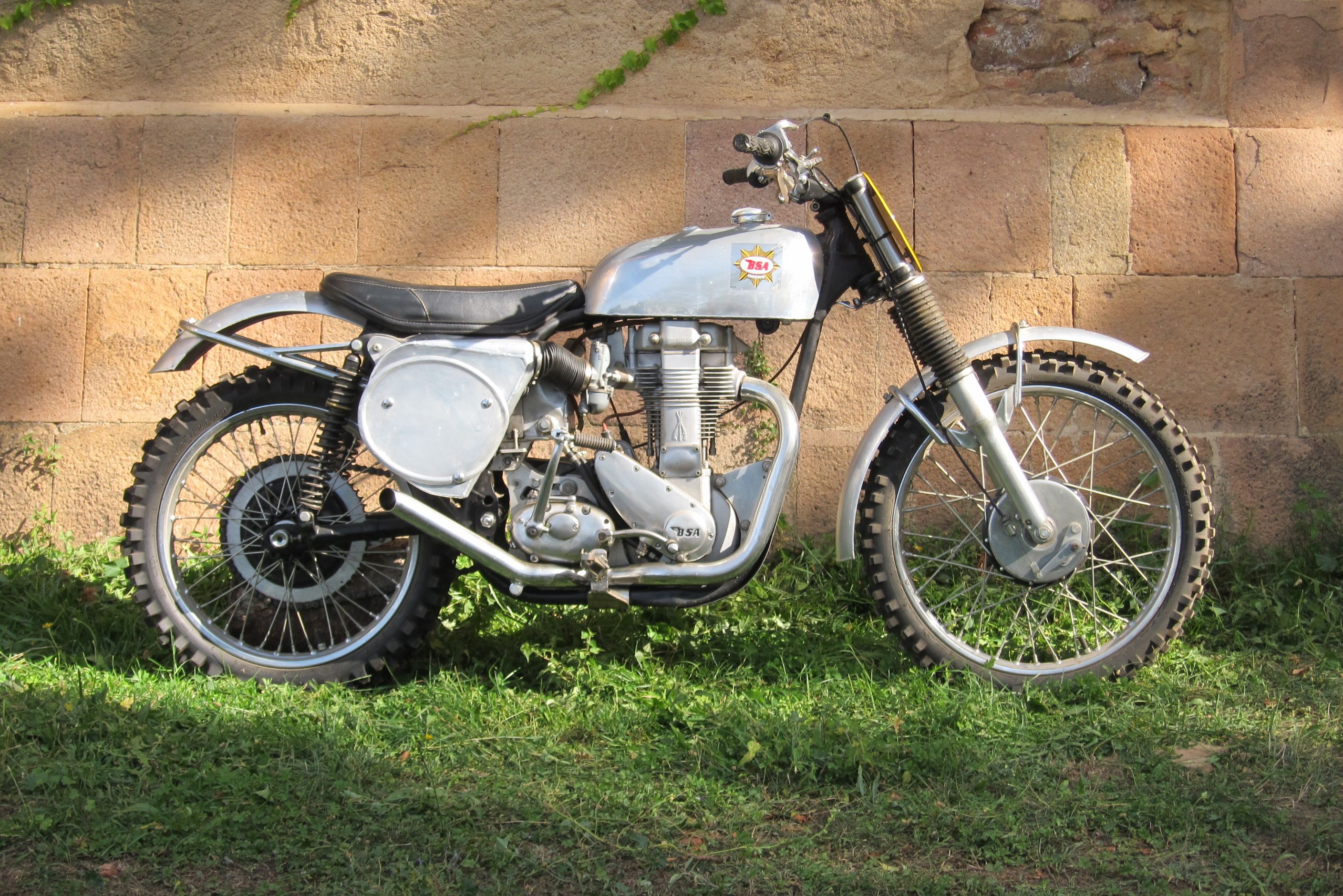 1947 BSA 499cc B33 Frame no. B31 9559 Engine no. XB33 815 - auctions ...