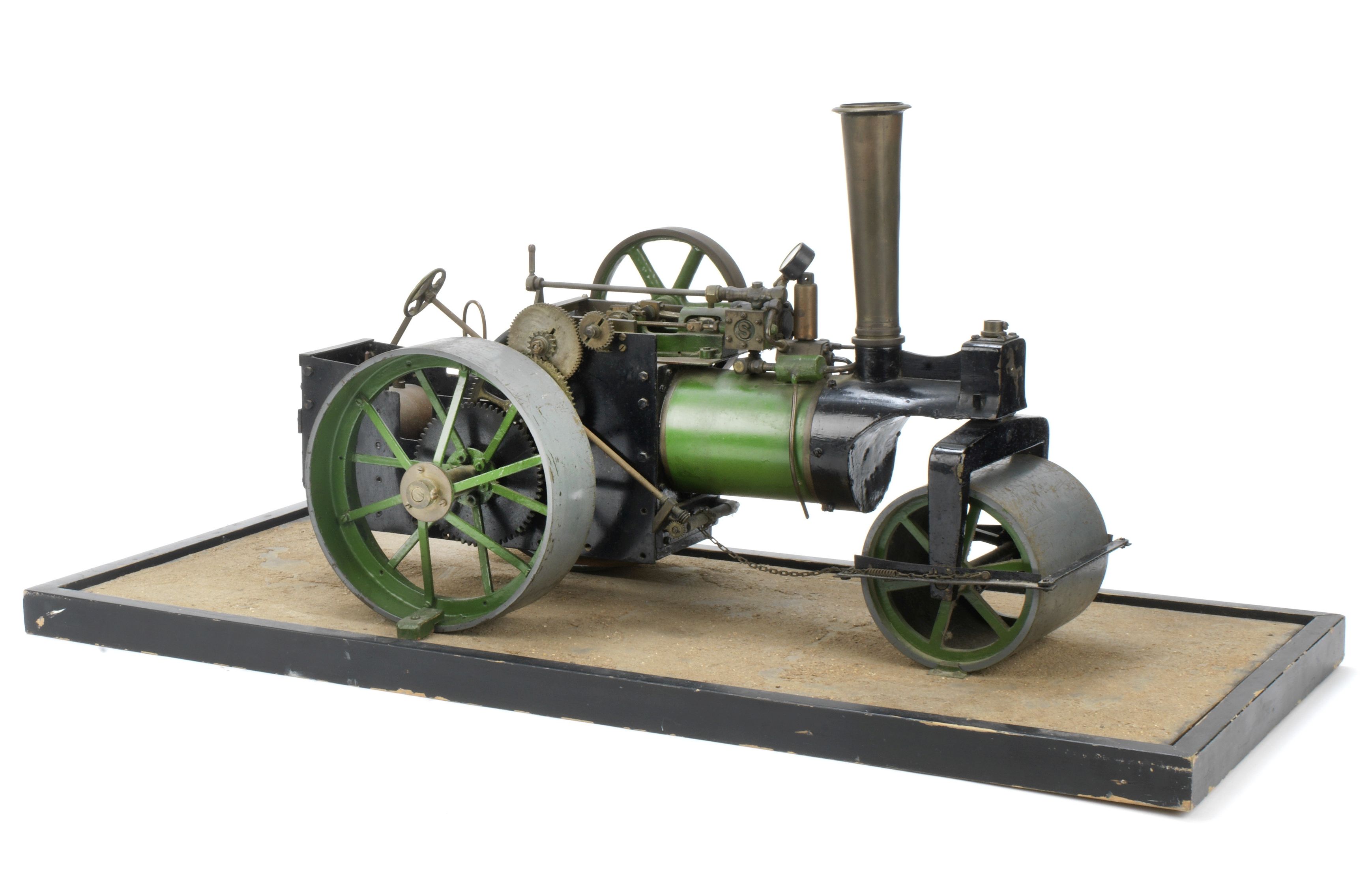An engineer's model of a live steam spirit-fired Aveling and Porter ...