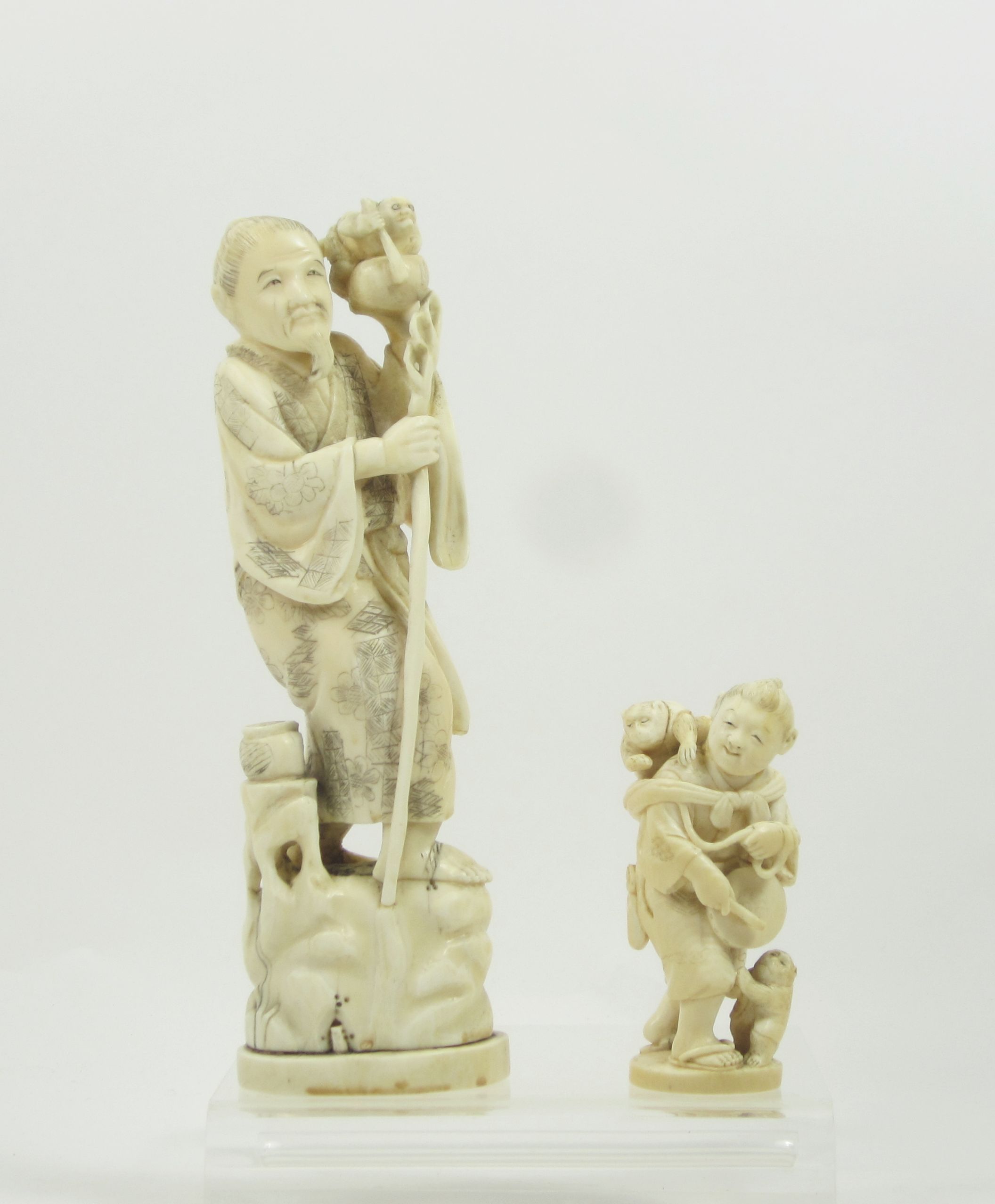 Bonhams : An ivory okimono and a small marine ivory okimono Meiji era (2)