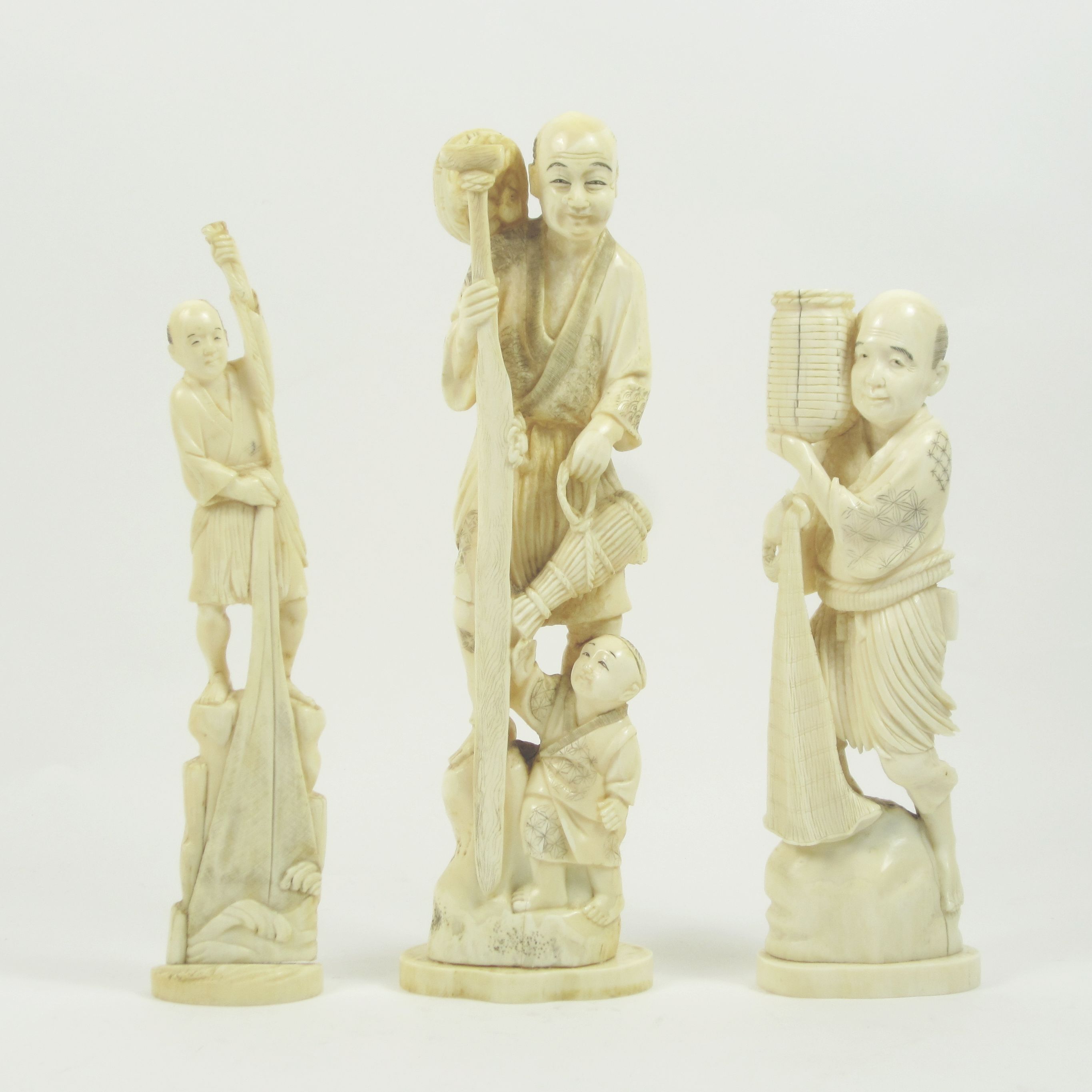 Bonhams : Three marine ivory carved okimono Meiji era (3)