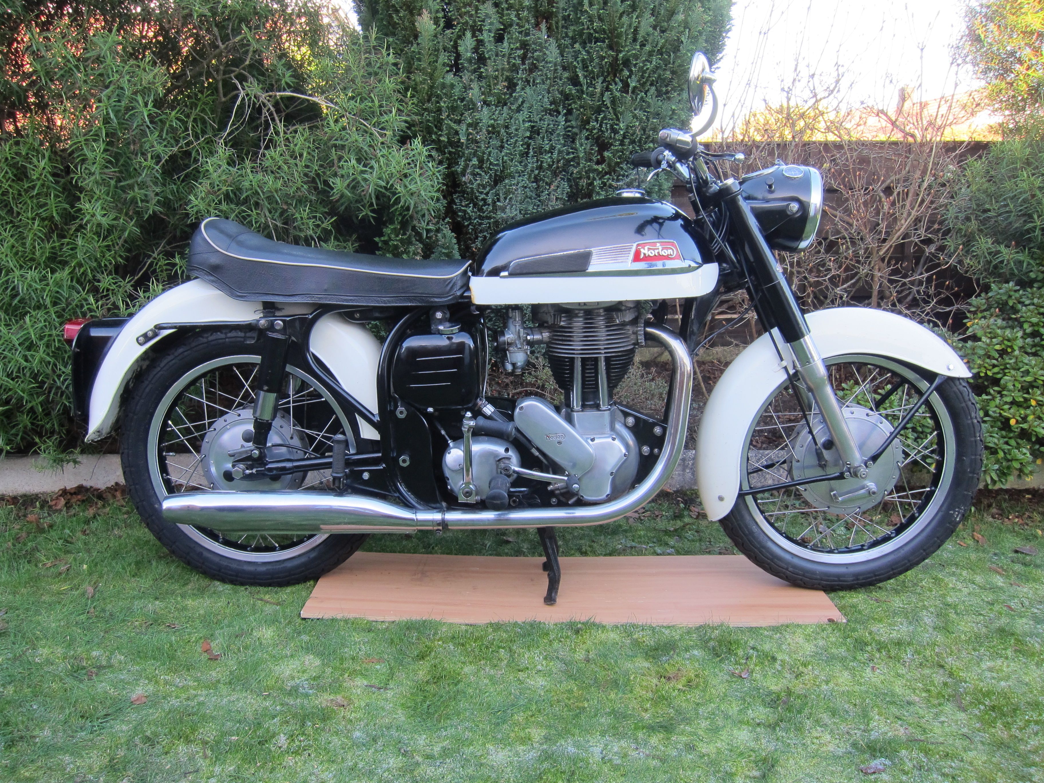 Bonhams Cars : Property of a deceased's estate, 1963 Norton 499cc ES2 ...