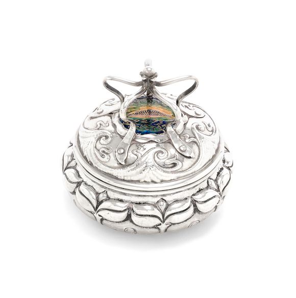 Bonhams : OMAR RAMSDEN AND ALYWN CARR A silver and enamelled box London ...