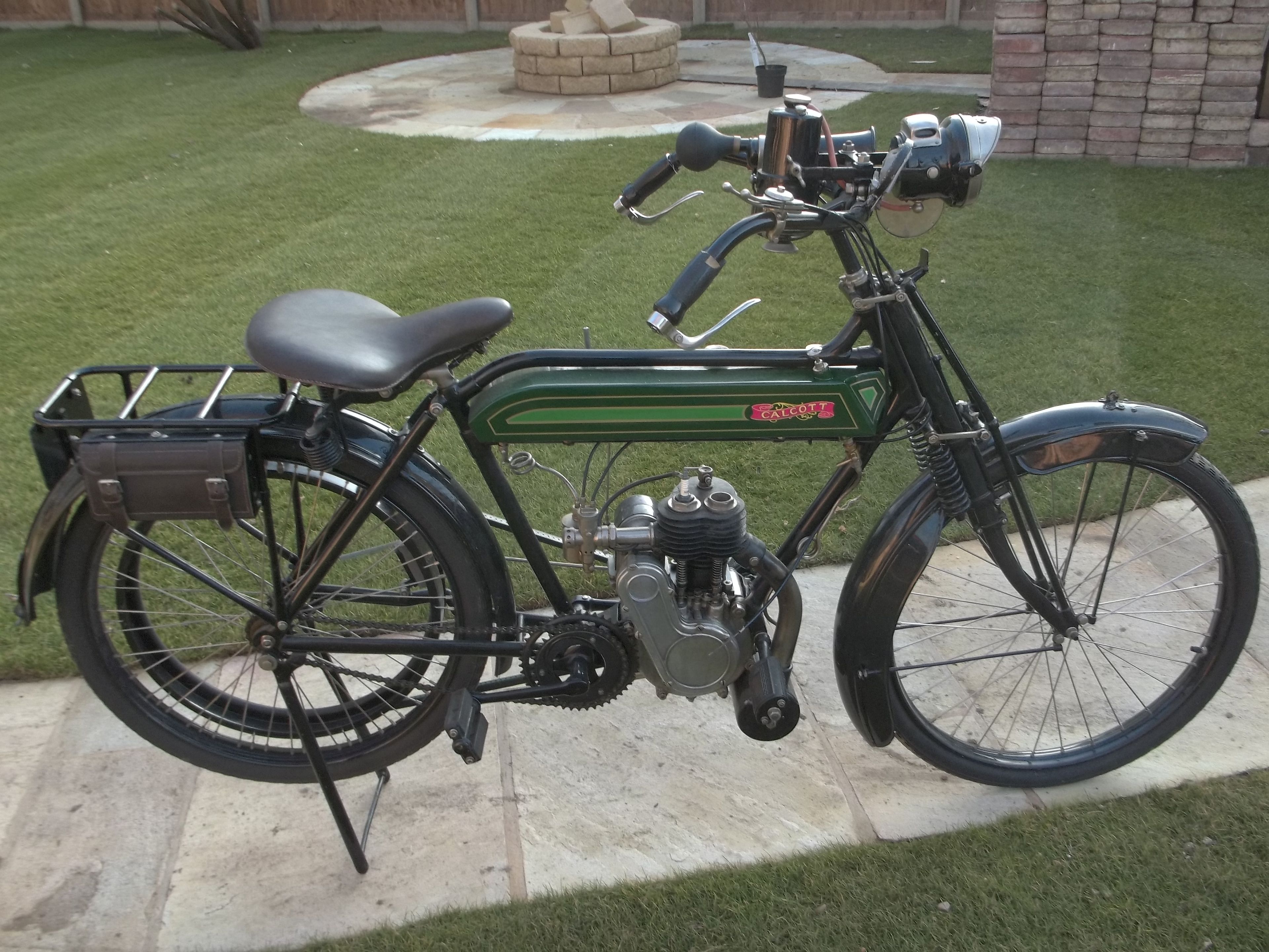 Bonhams Cars : 1914 Calcott 2½hp Frame no. 360A Engine no. 735
