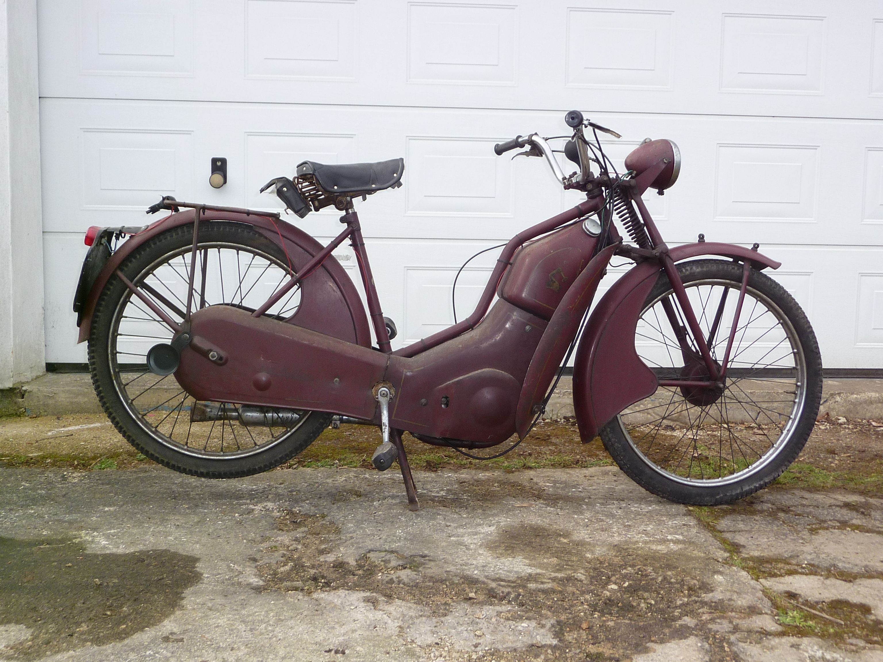 Bonhams Cars : 1956 New Hudson 98cc Autocycle Frame no. N1130 Engine no ...