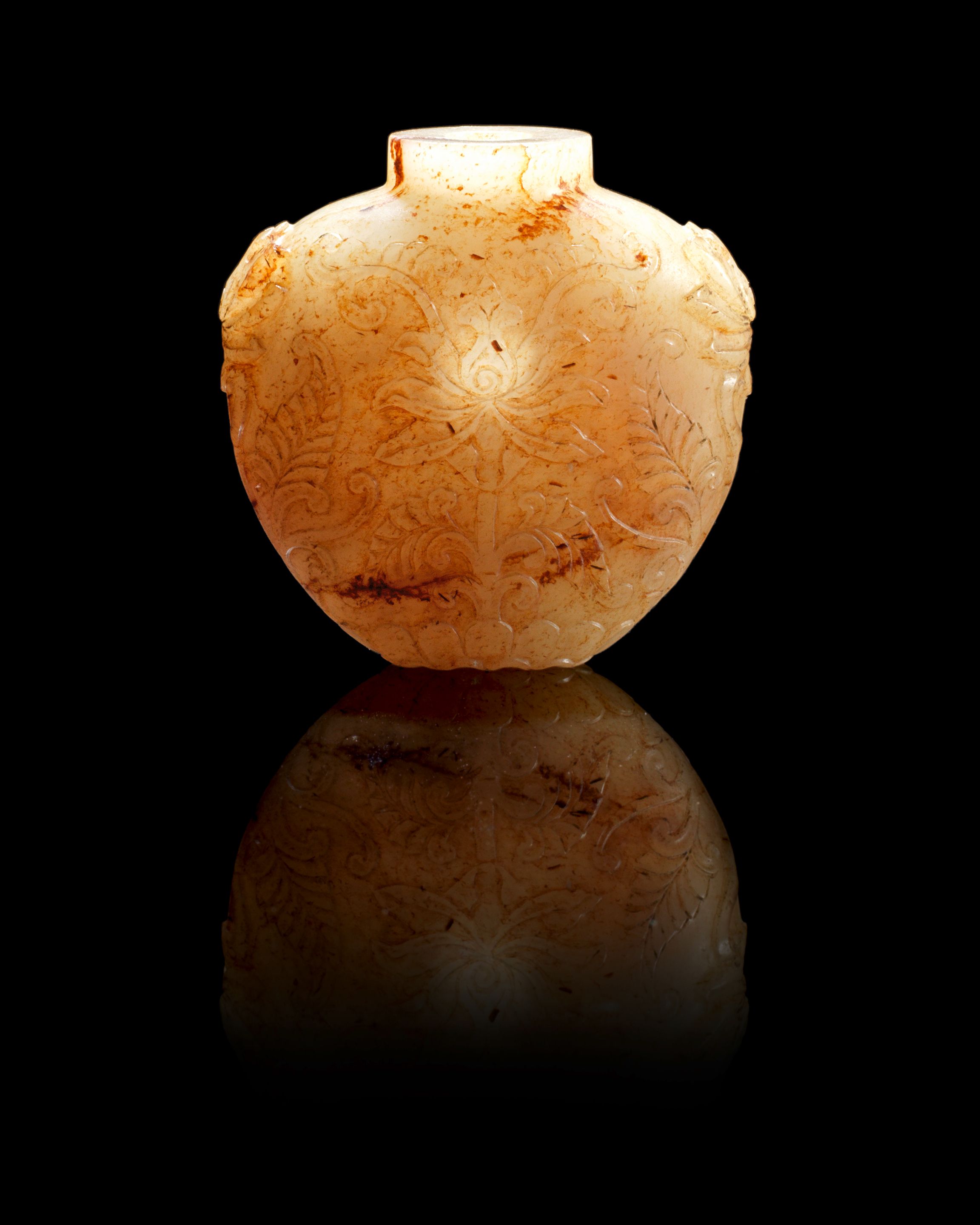 Bonhams : A rare Mughal-style white and russet jade snuff bottle 18th/19th century