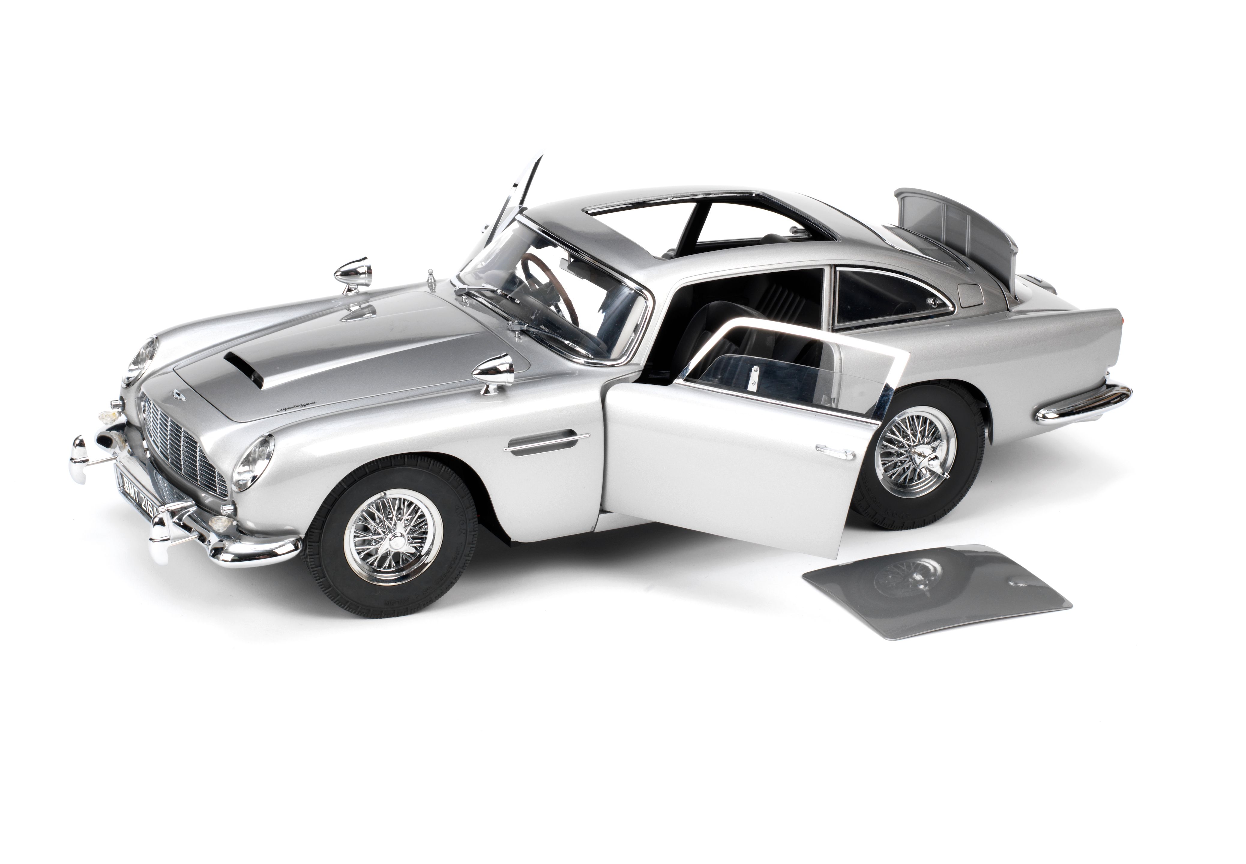 Bonhams Cars : A 1:8 scale model of the James Bond 007 'Goldfinger ...
