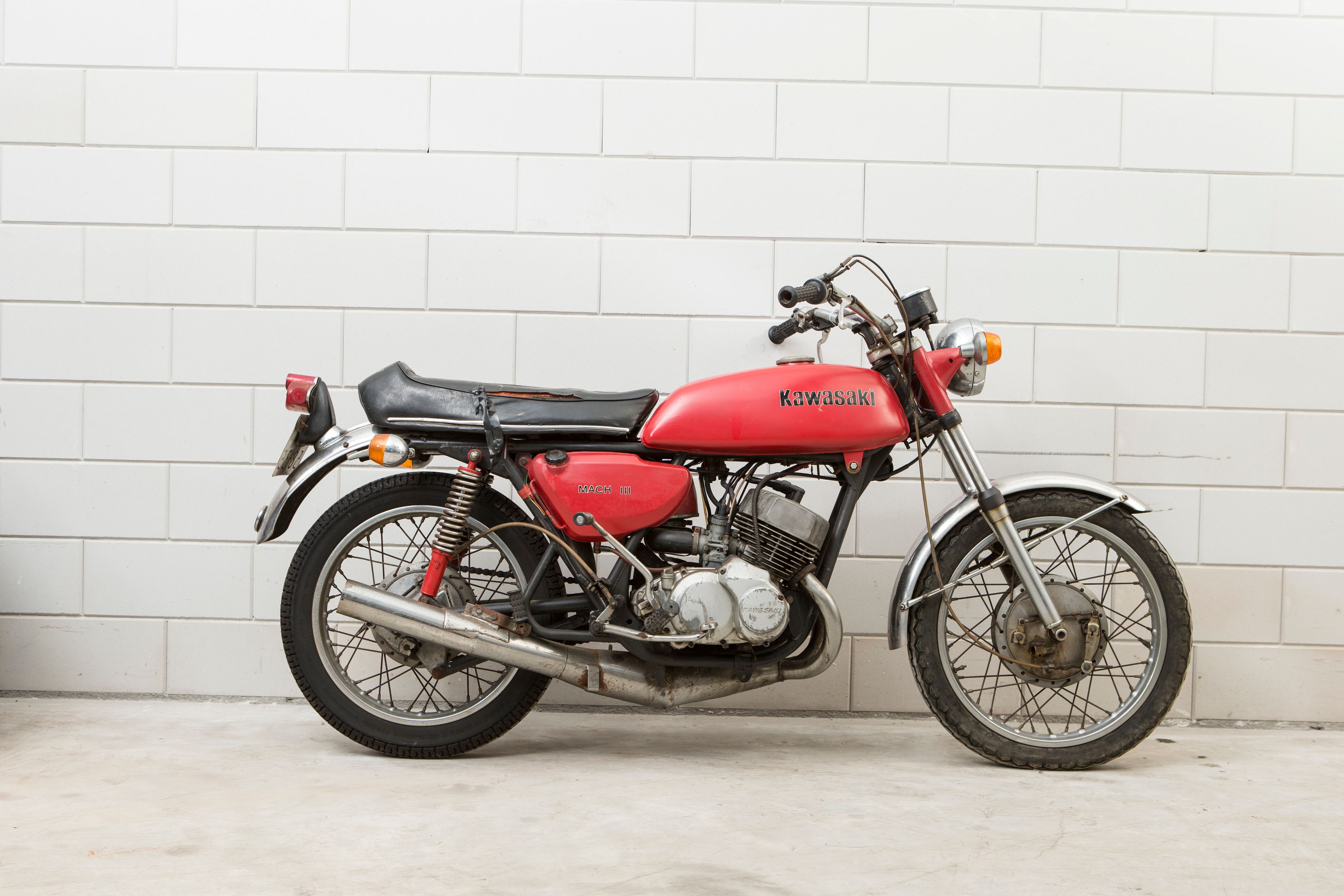 Bonhams Cars : c.1971 Kawasaki Mach III H1A Frame no. KAF-42349 Engine no. KAE 53285