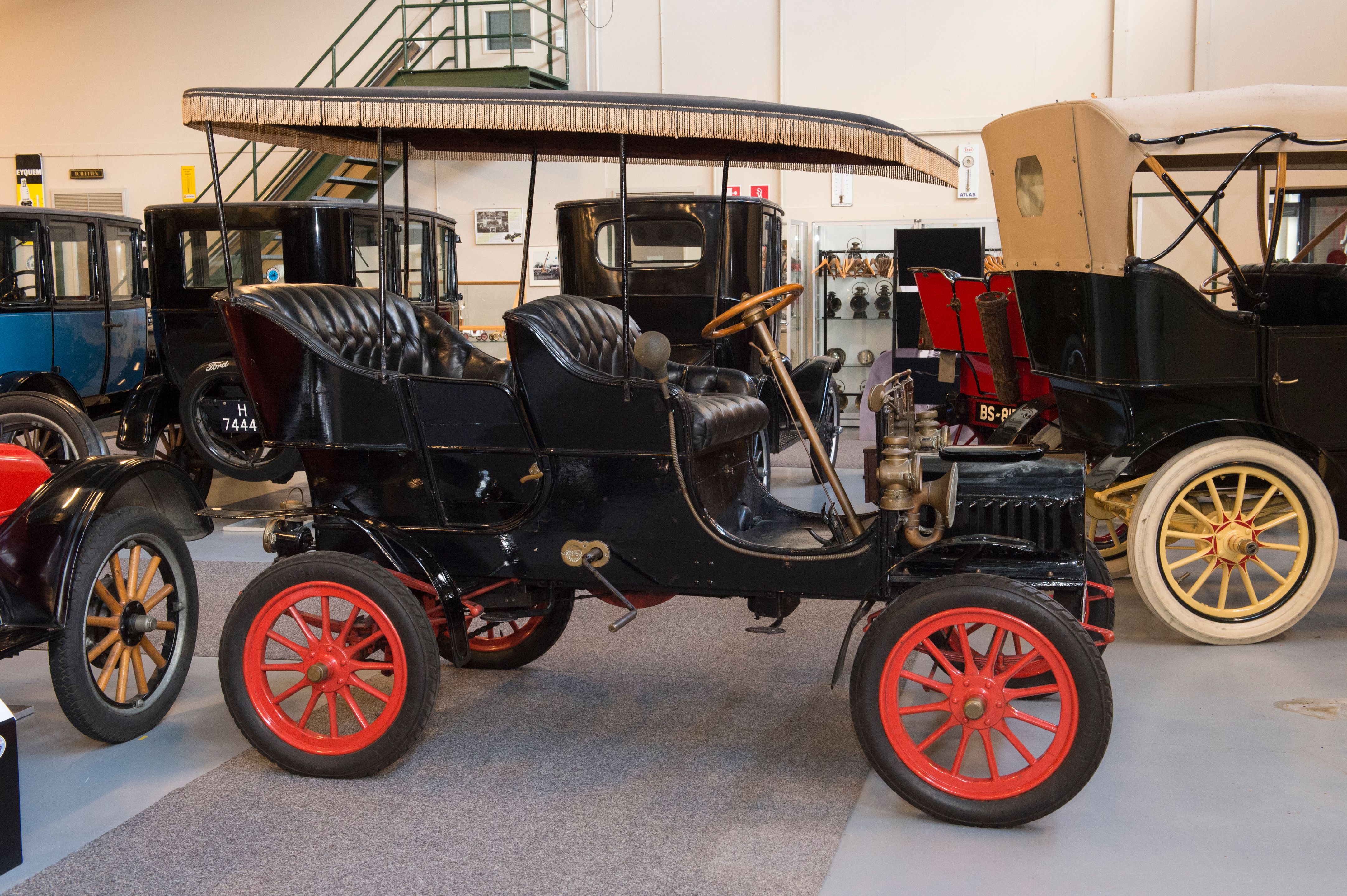 Bonhams Cars : 1904 Ford MODEL C 10HP TWO/FOUR SEATER SIDE ENTRANCE ...