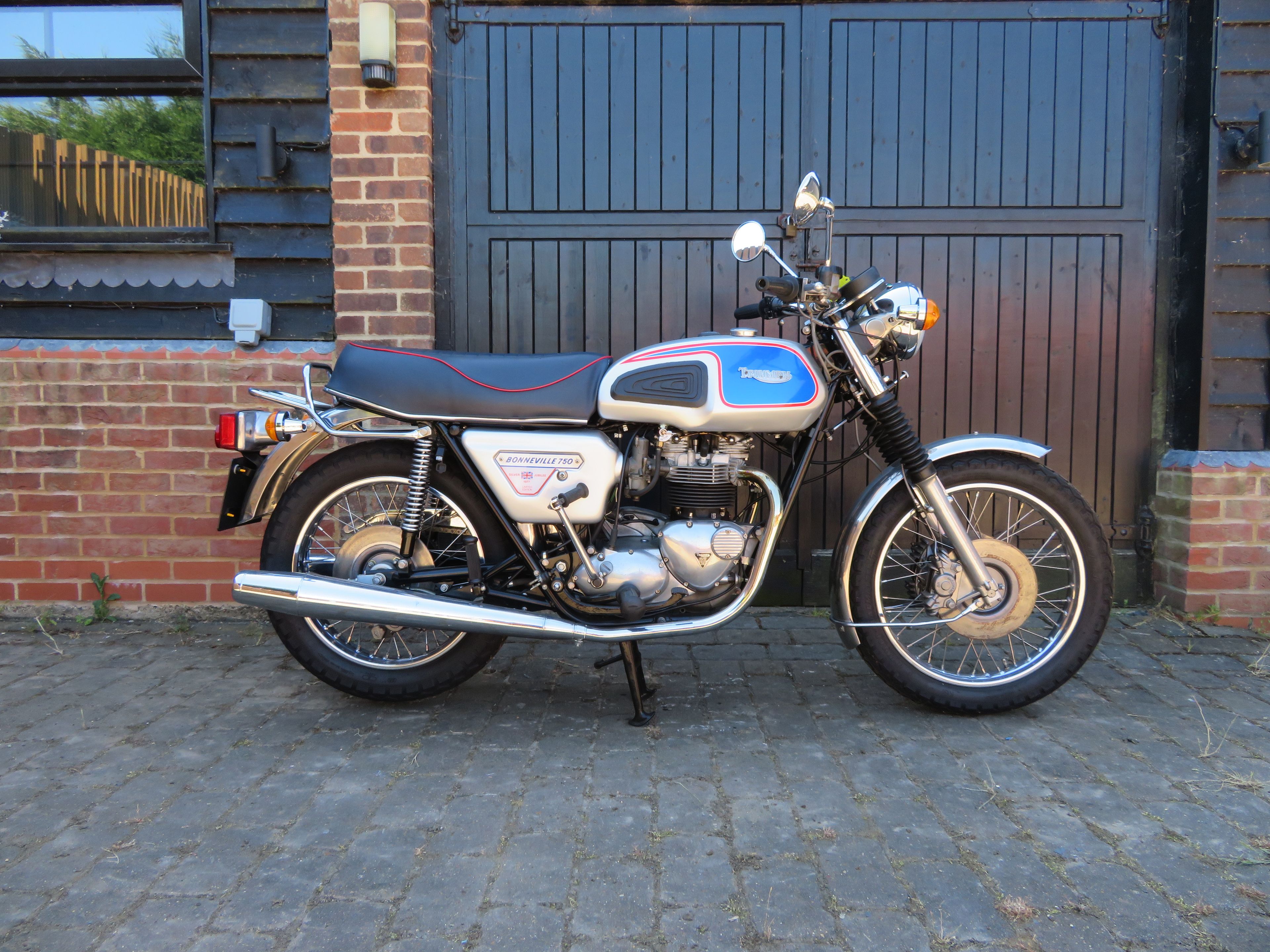 Bonhams Cars : 1978 Triumph 744cc T140 'Silver Jubilee' Bonneville ...