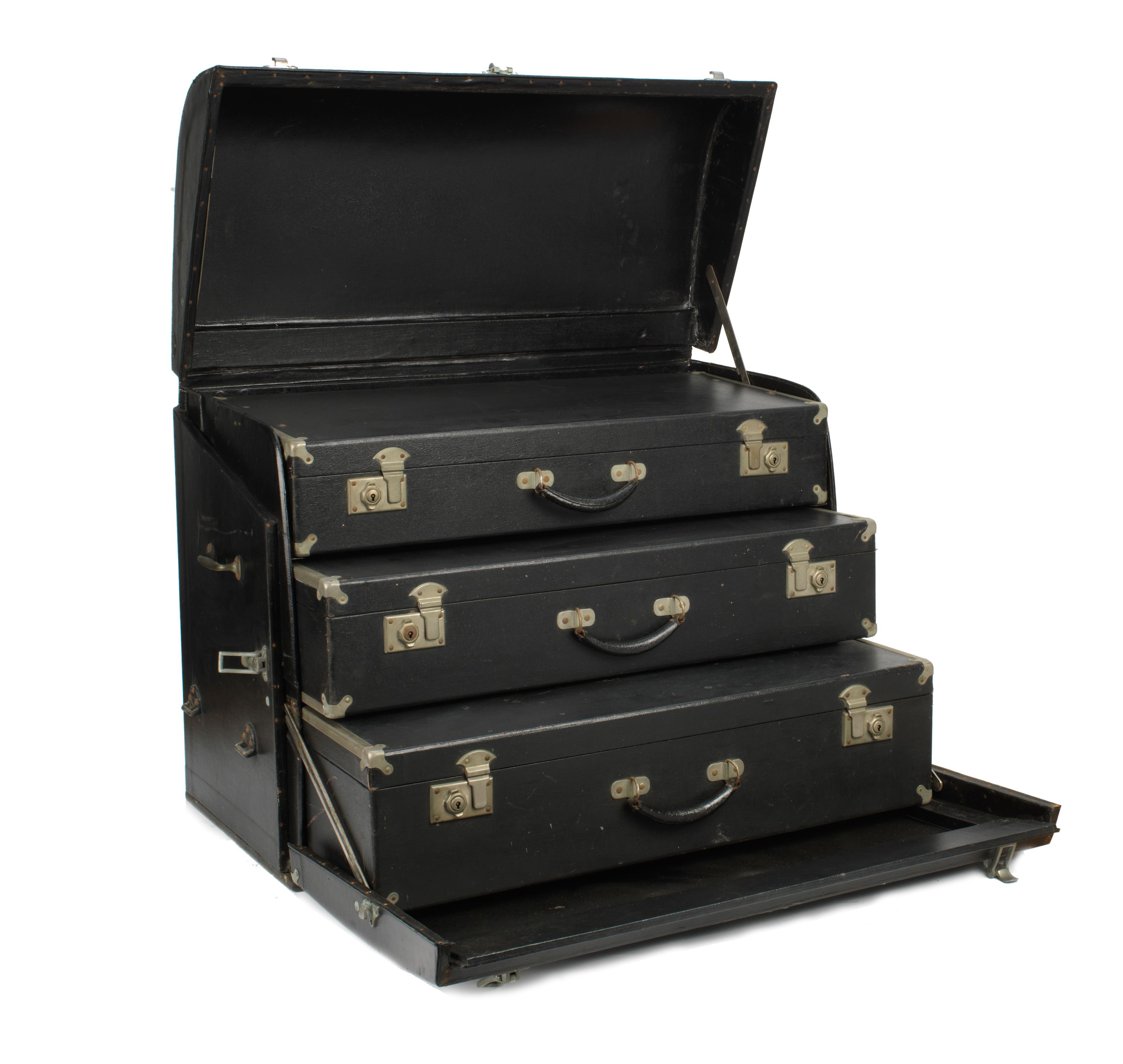 Bonhams Cars : A fitted luggage motoring trunk by Brexton,