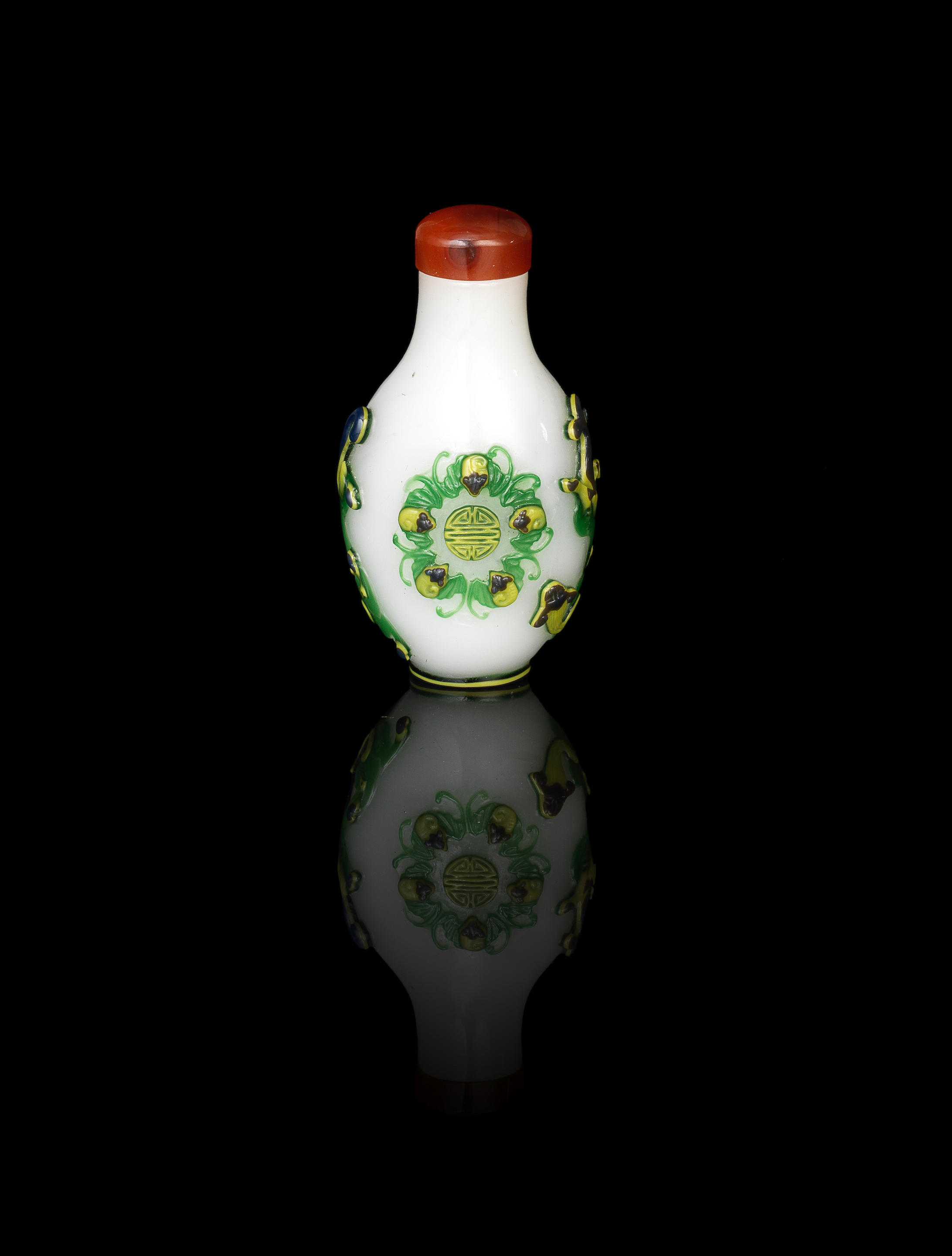 Bonhams A Three Colour Overlay Glass Five Bats Snuff Bottle 18th