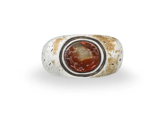Bonhams : A large Roman silver ring with agate intaglio