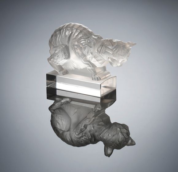 Bonhams : René Lalique (French, 1860-1945) A 'Chat Paperweight ...