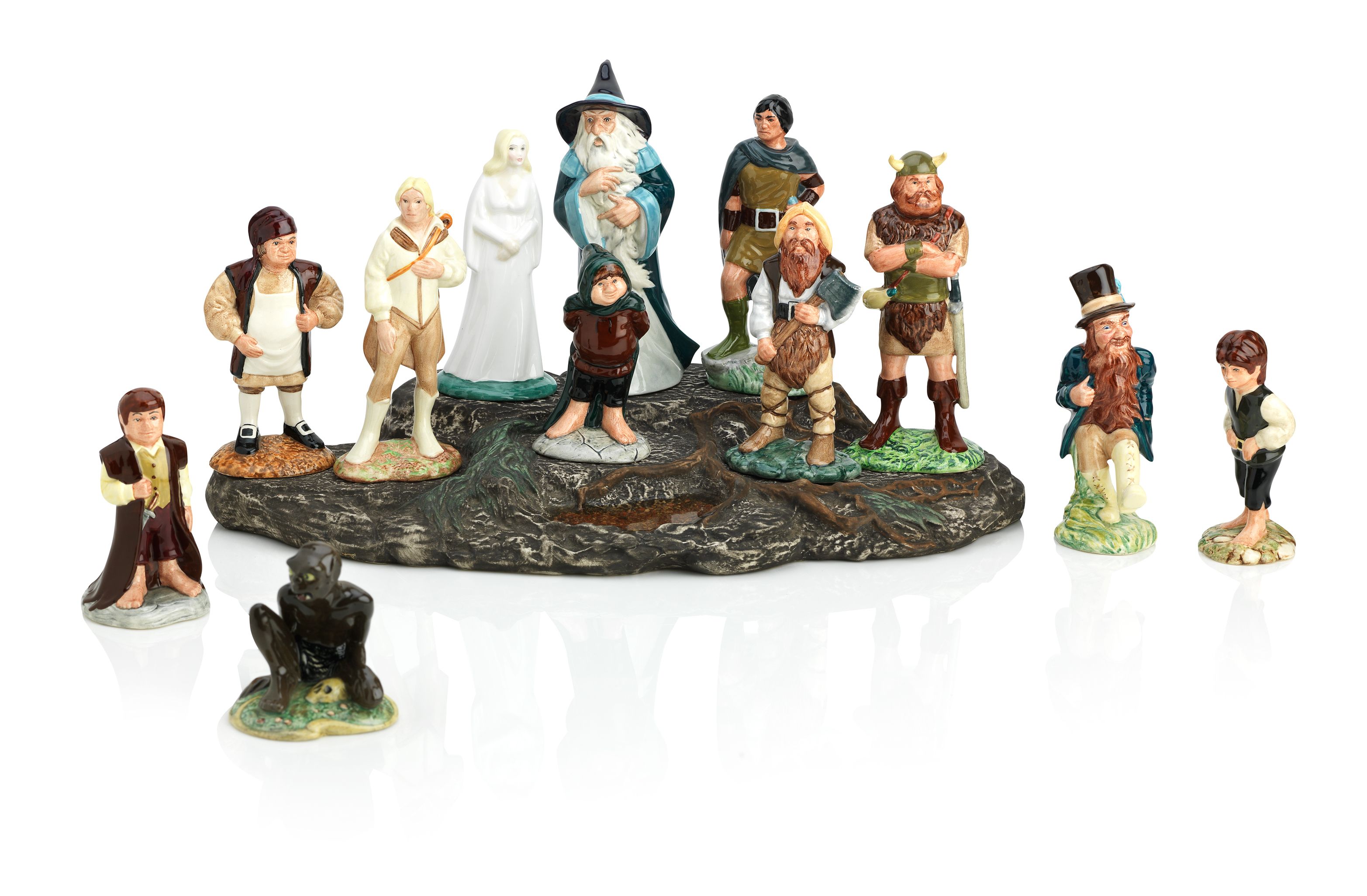 Bonhams : A set of twelve Royal Doulton 'Lord of the Rings' figures ...