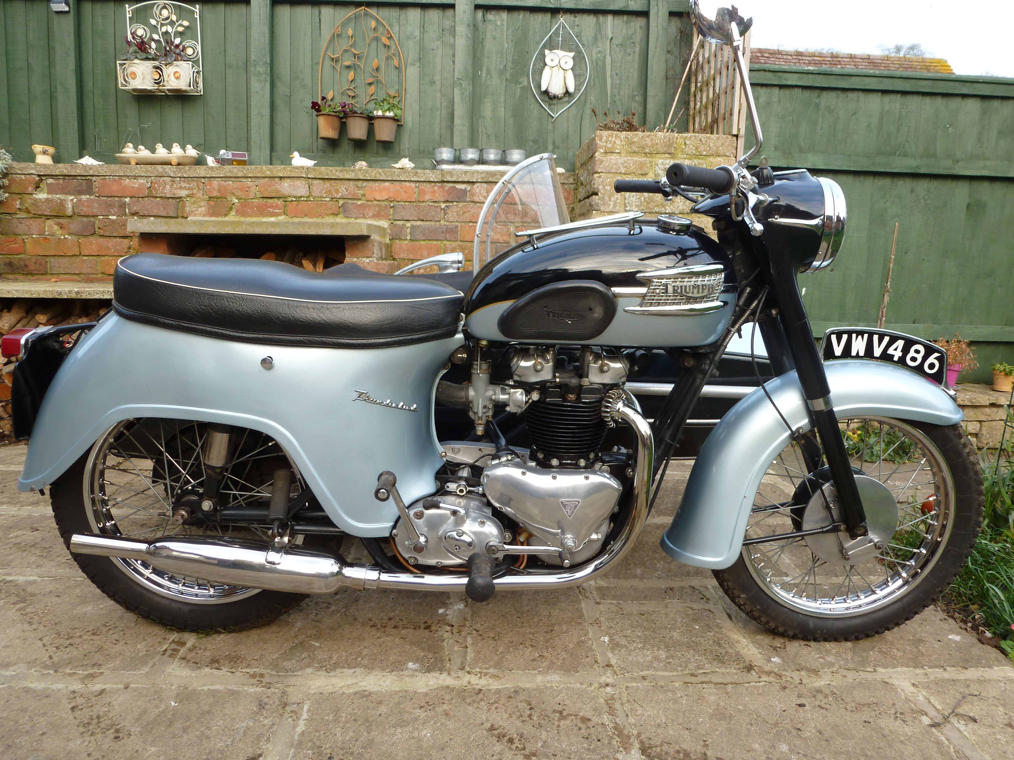 1960 Triumph 649cc Thunderbird and Garrard Grand Prix single seat ...