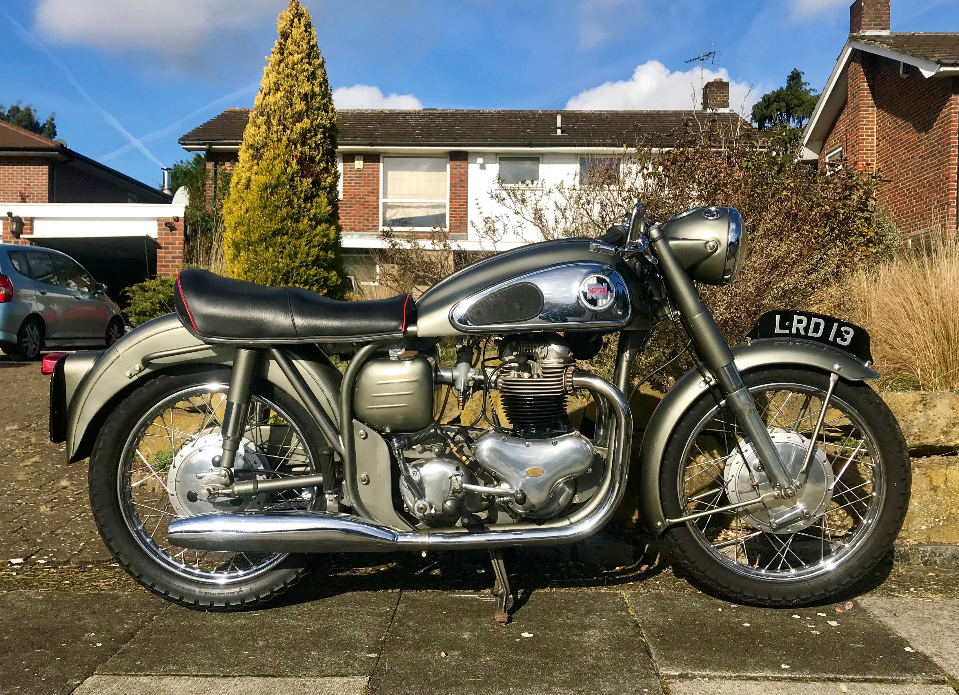 Bonhams Cars : 1955 Norton 500cc Dominator 88 De Luxe Frame no. K122 ...