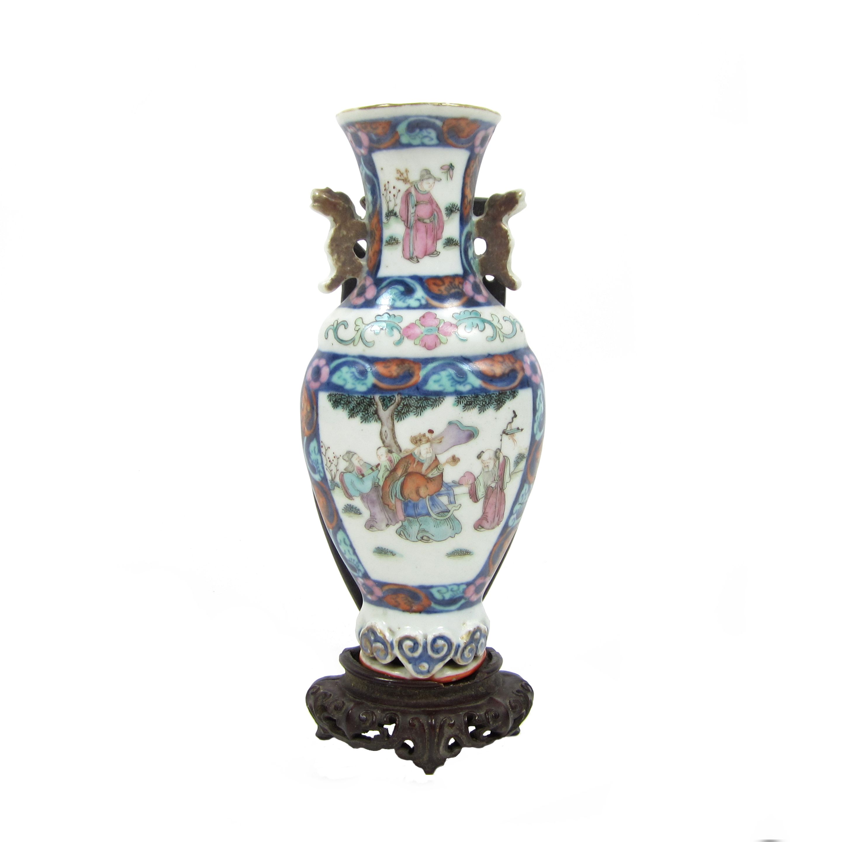 Bonhams : A famille rose wall-mounted half vase 19th century