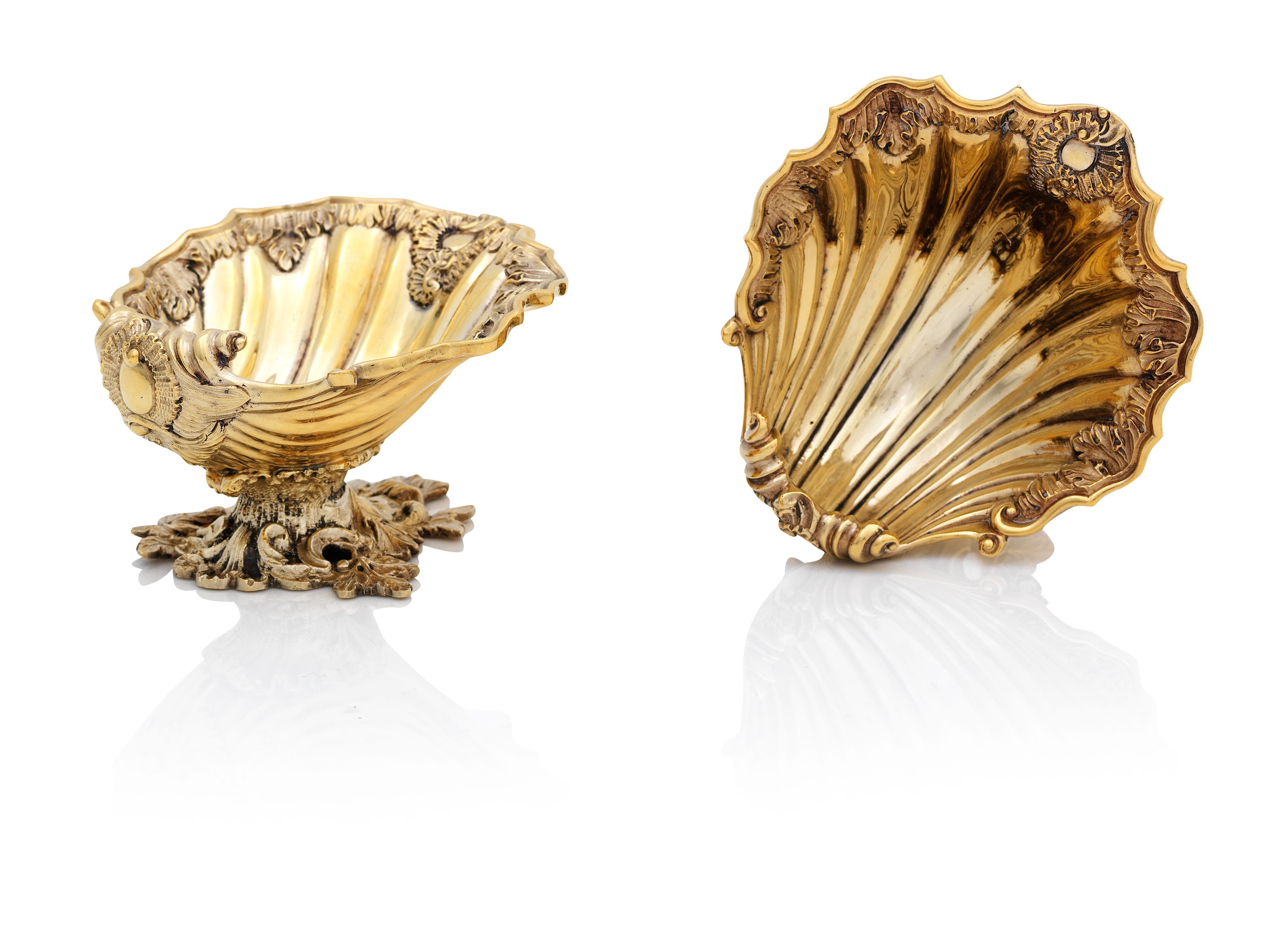 Bonhams : A pair of modern silver-gilt scallop shell salts by C.J ...