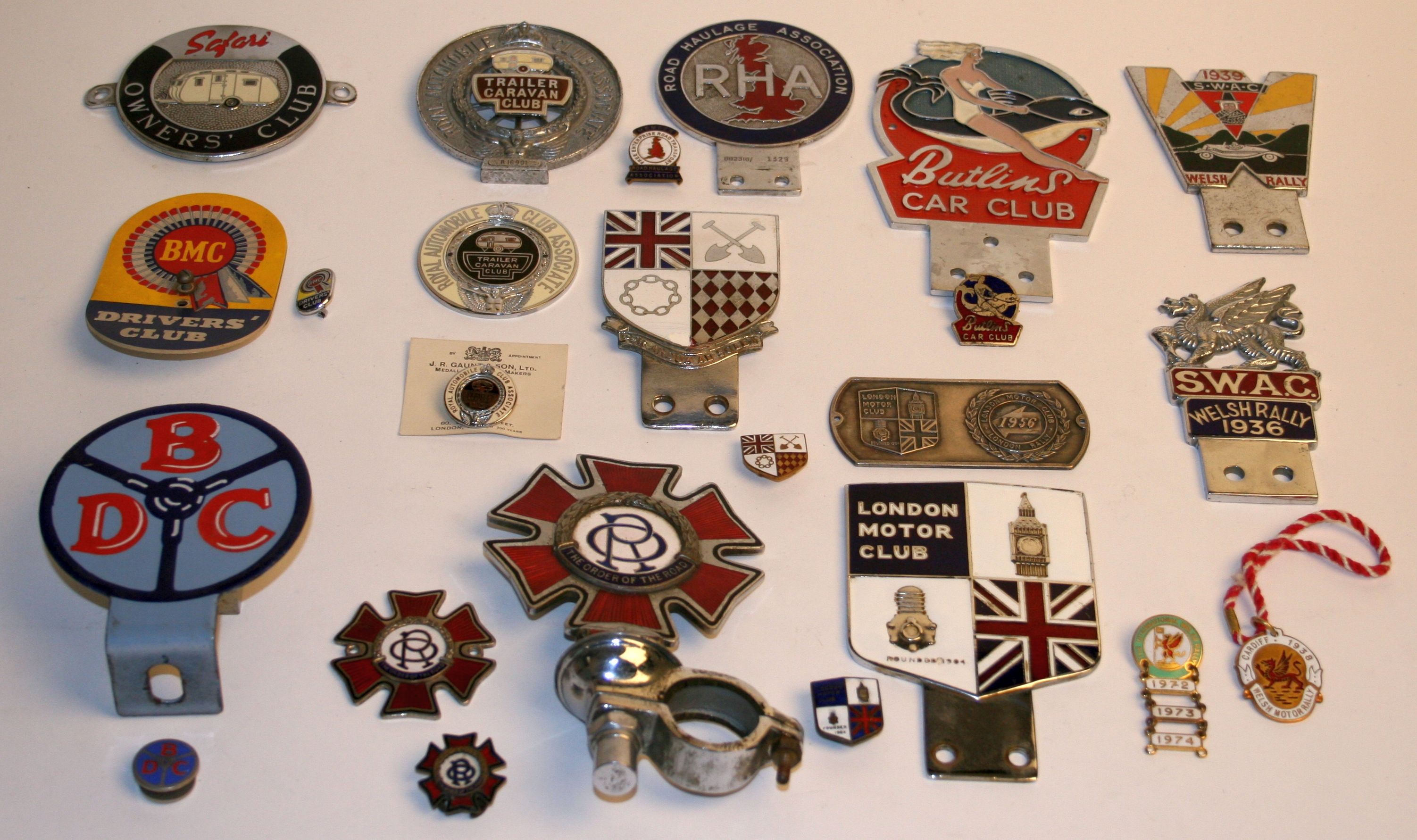 Bonhams Cars : Assorted Car club badges with matching lapel badges, ((Qty))