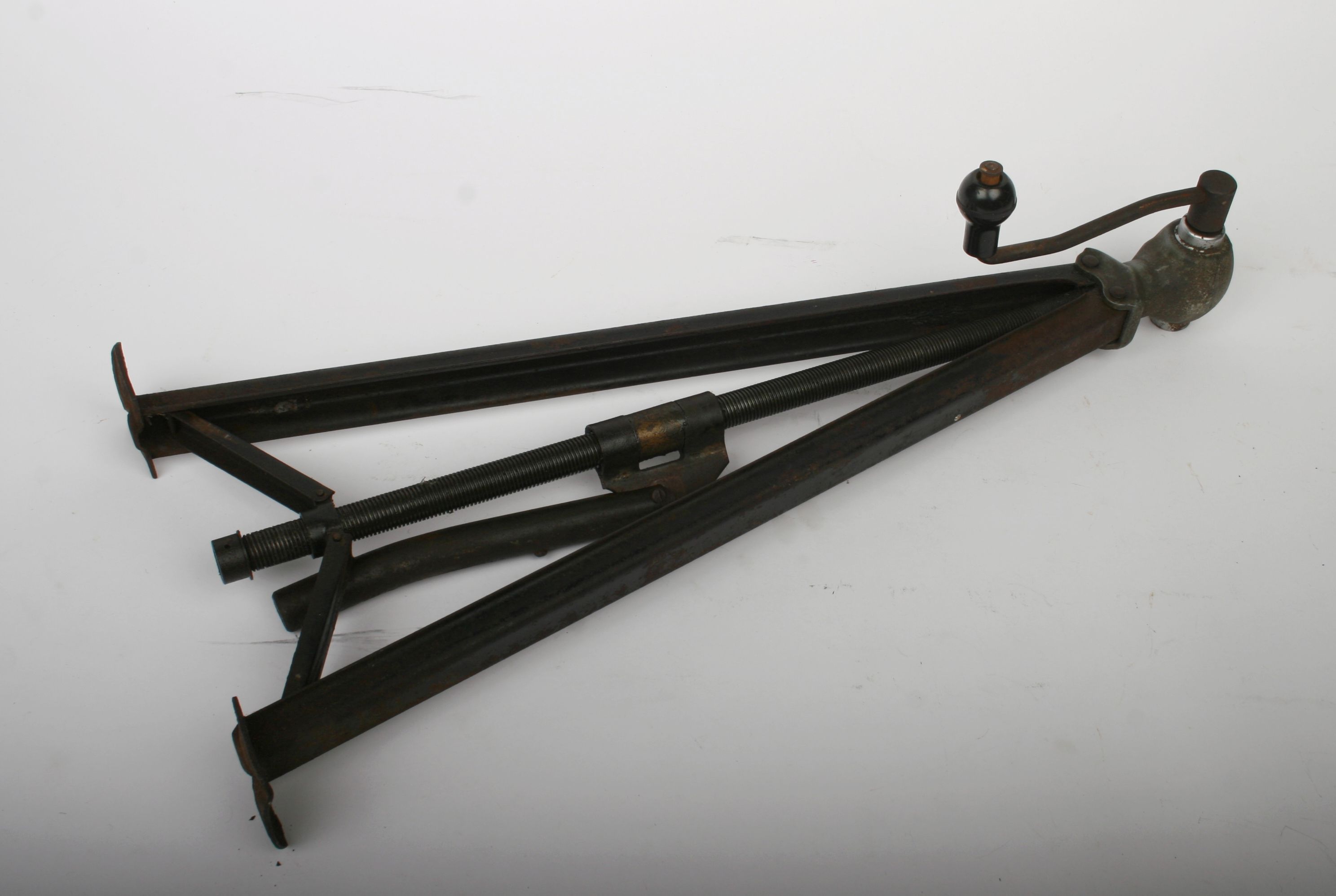 Bonhams Cars : An Aston Martin DB4/DB4 GT jack by BTC Britool,
